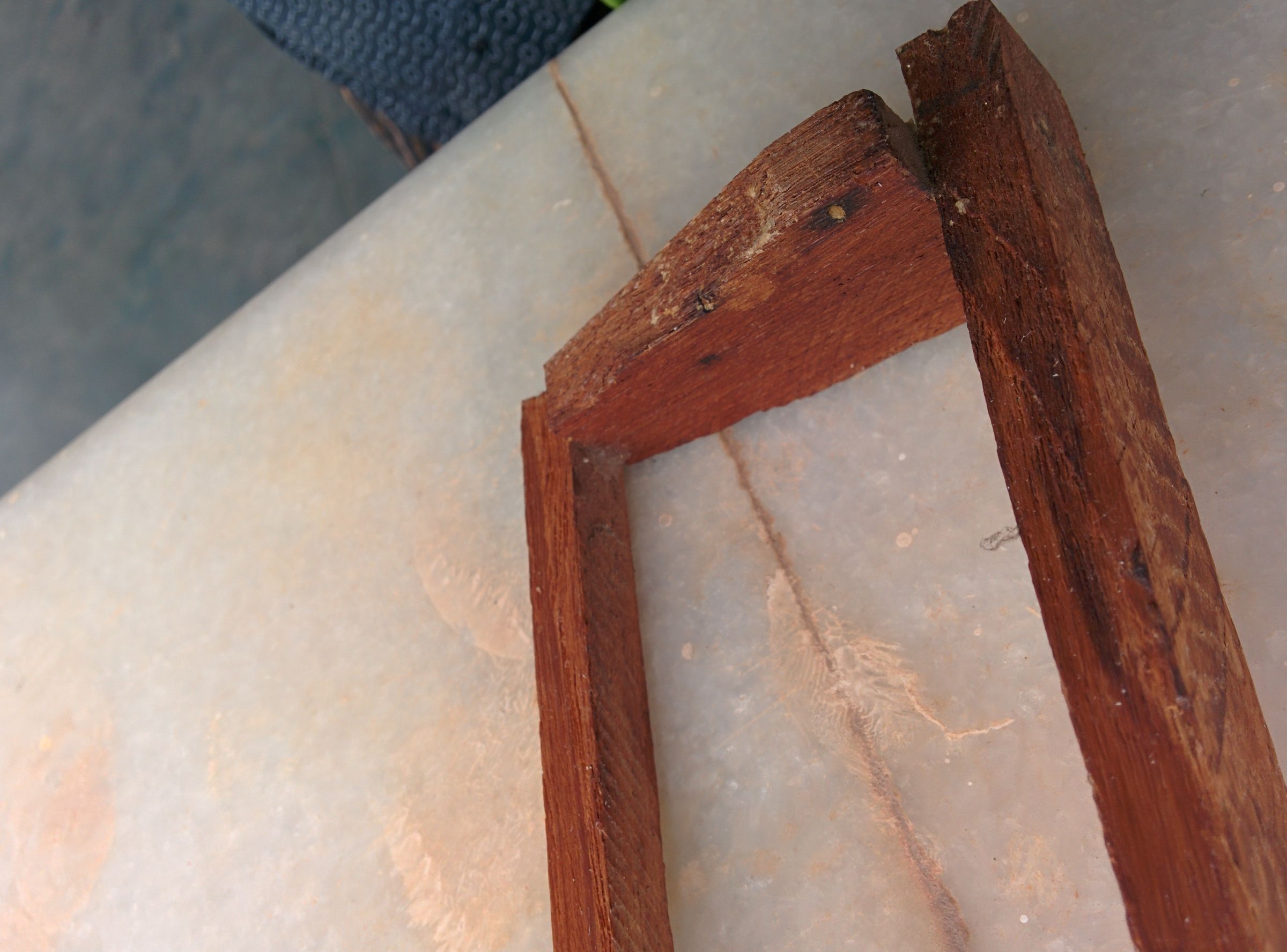 Build a Beekeeper’s Hive (Artificial Hive) : 8 Steps (with Pictures ...