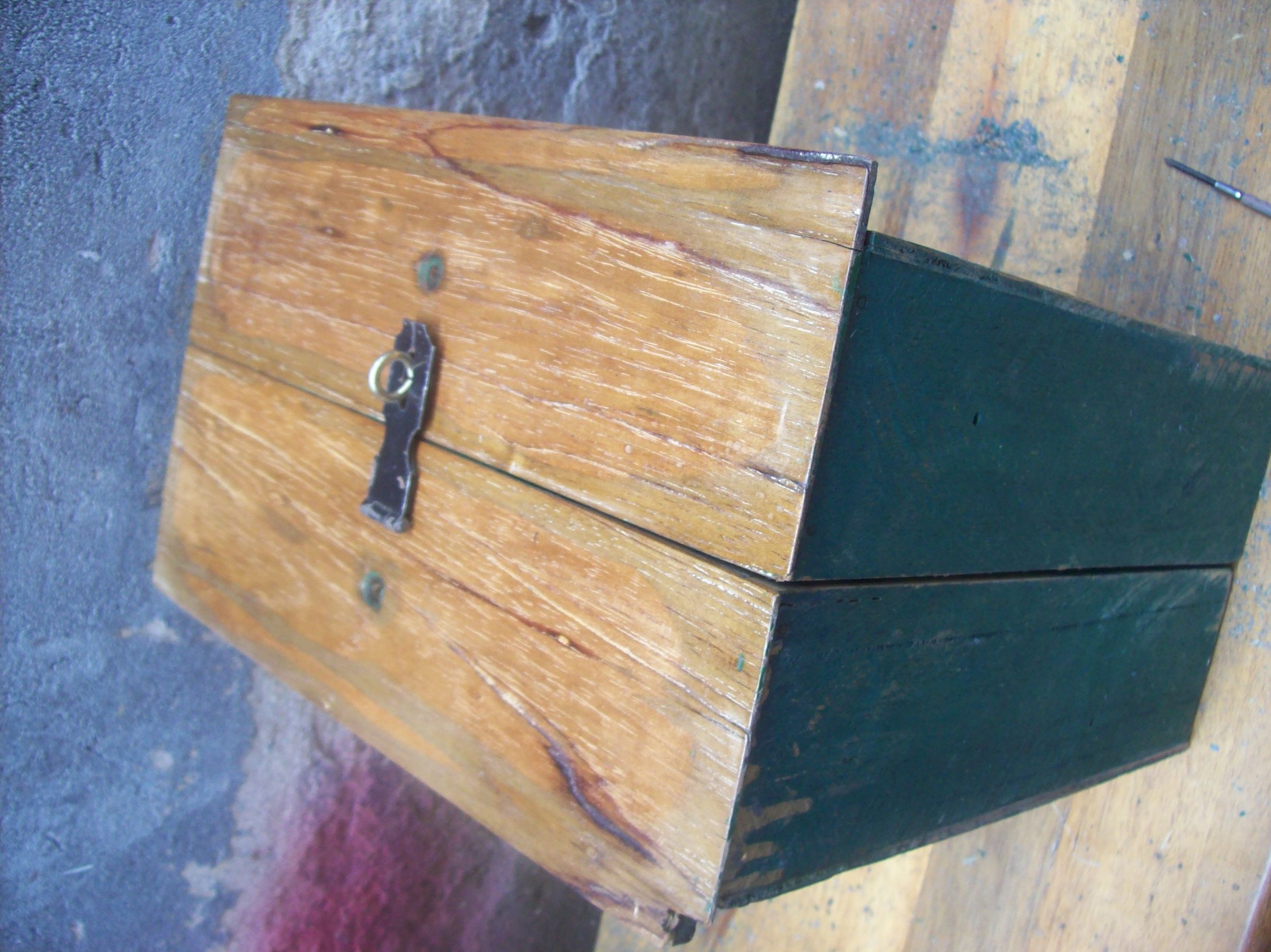 Design Reusing Scrapped Furniture. : 3 Steps - Instructables