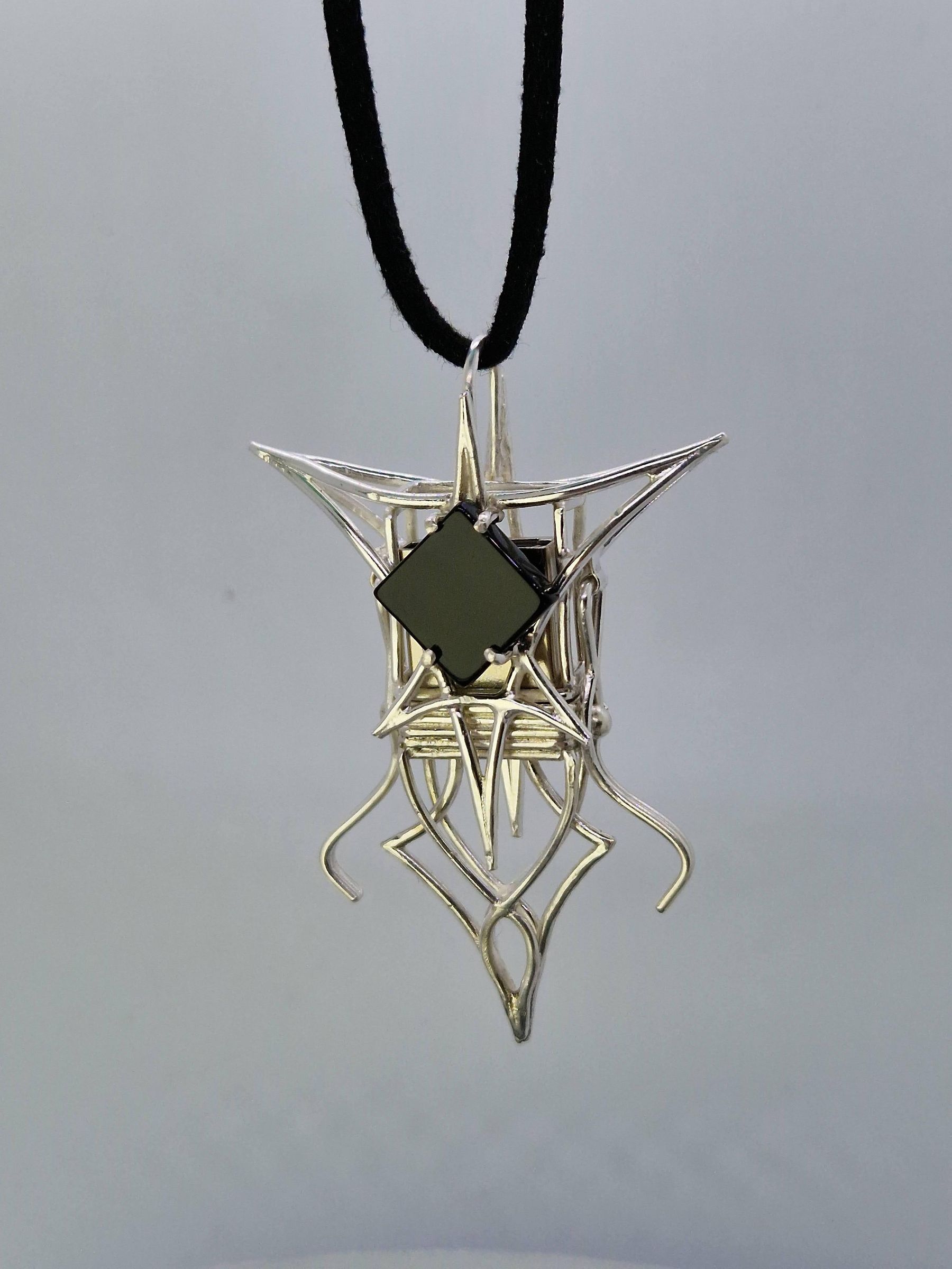 Fantasy Inspired Pendant With USB Drive : 12 Steps (with Pictures ...