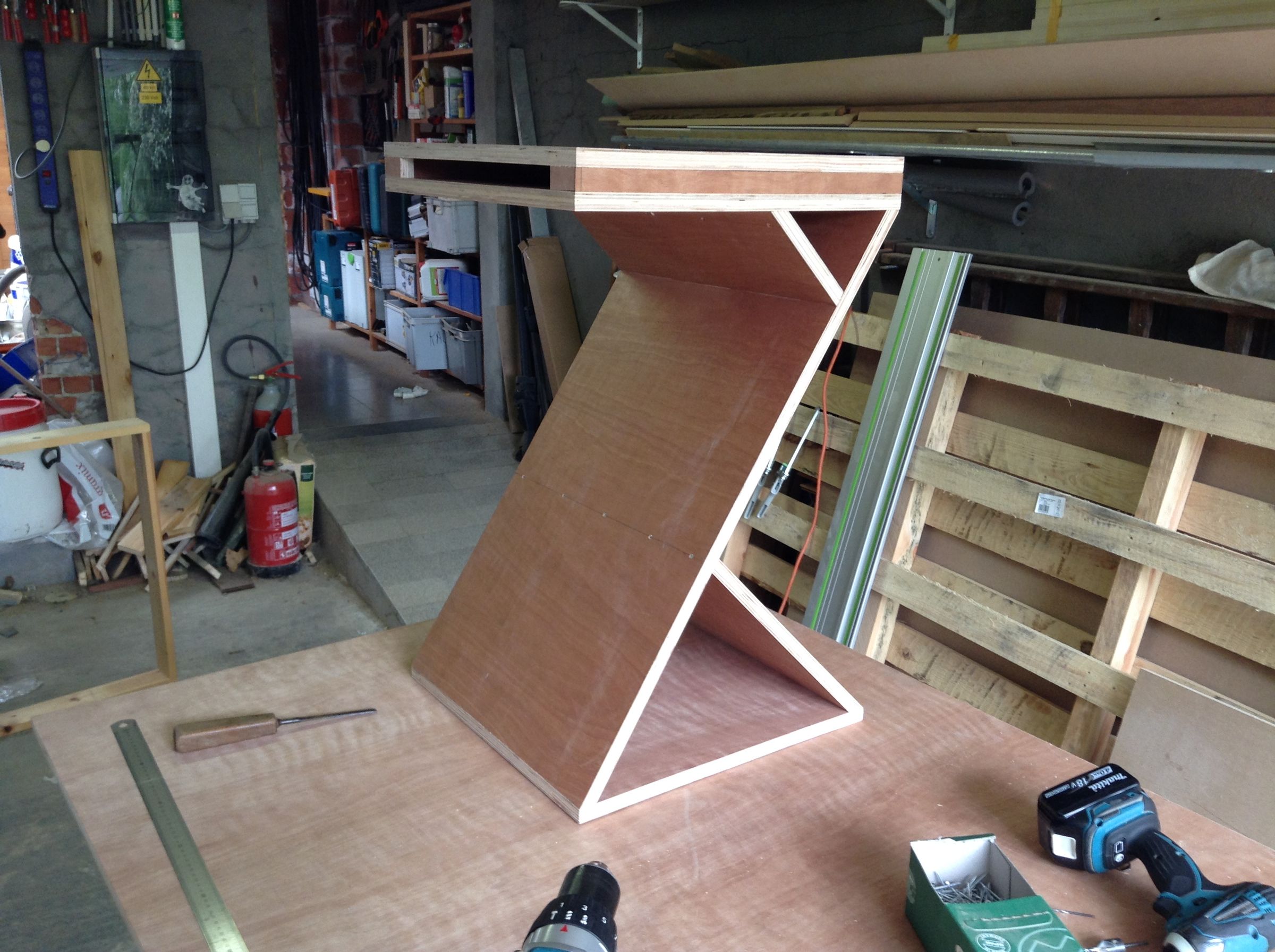 Laptop Stand : 10 Steps (with Pictures) - Instructables