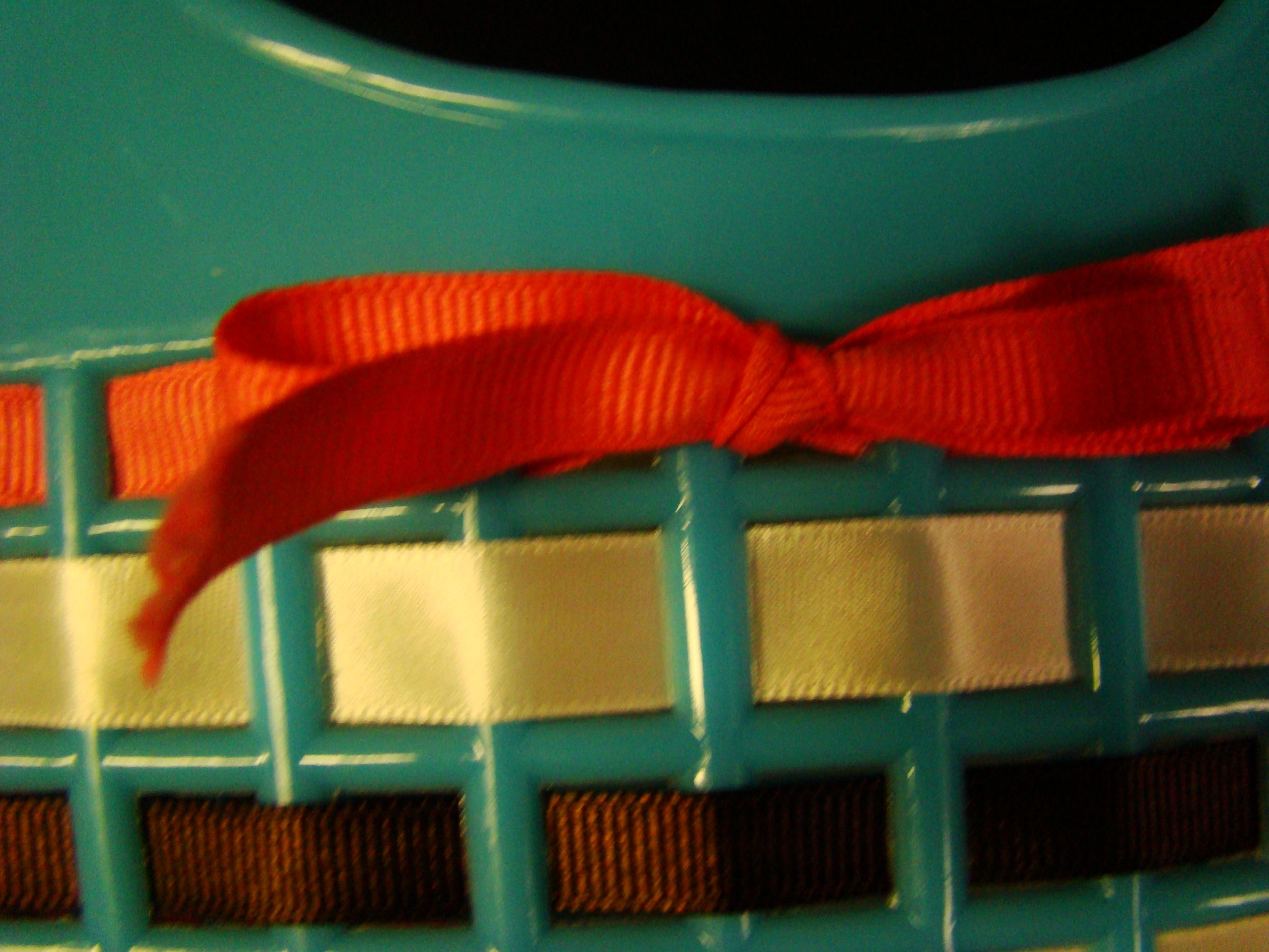 A Wonderful Ribbon and Plastic Basket : 17 Steps - Instructables