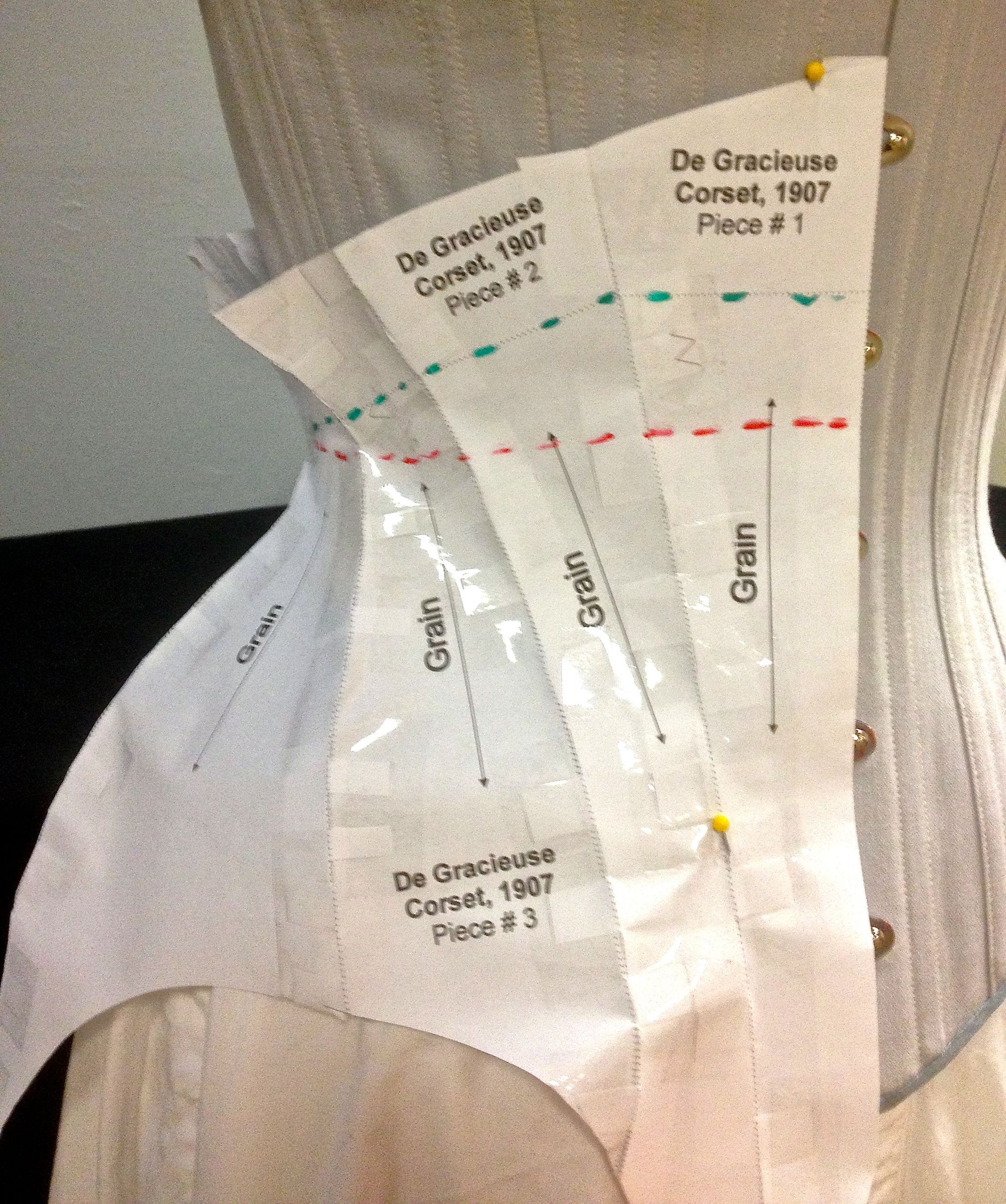Paper Corset Mockup : 4 Steps (with Pictures) - Instructables
