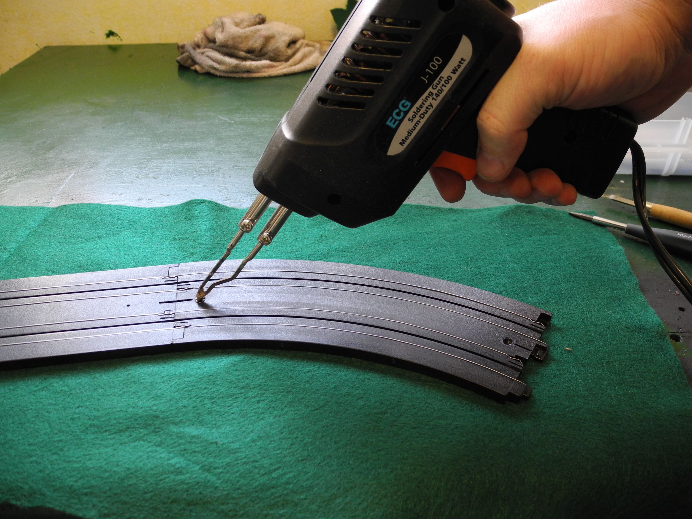 Taking Your HO Scale Slot Car Track to the Next Level Cheaply : 11 ...