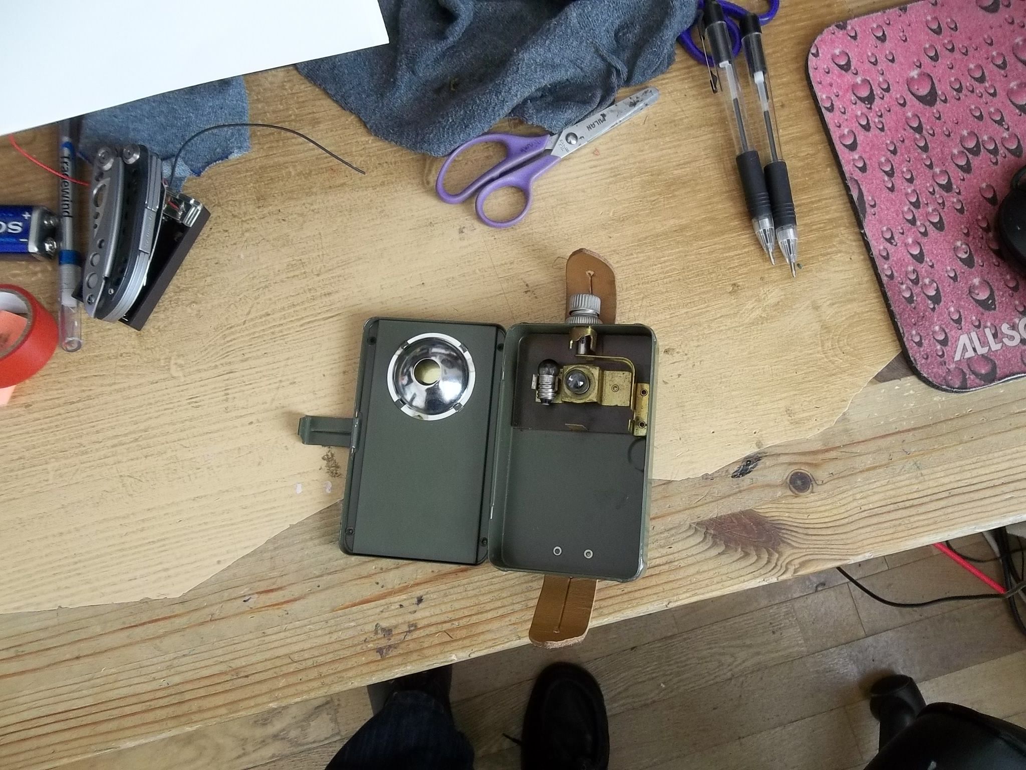 Restoring a WW2 JEAB Flashlight! - Instructables