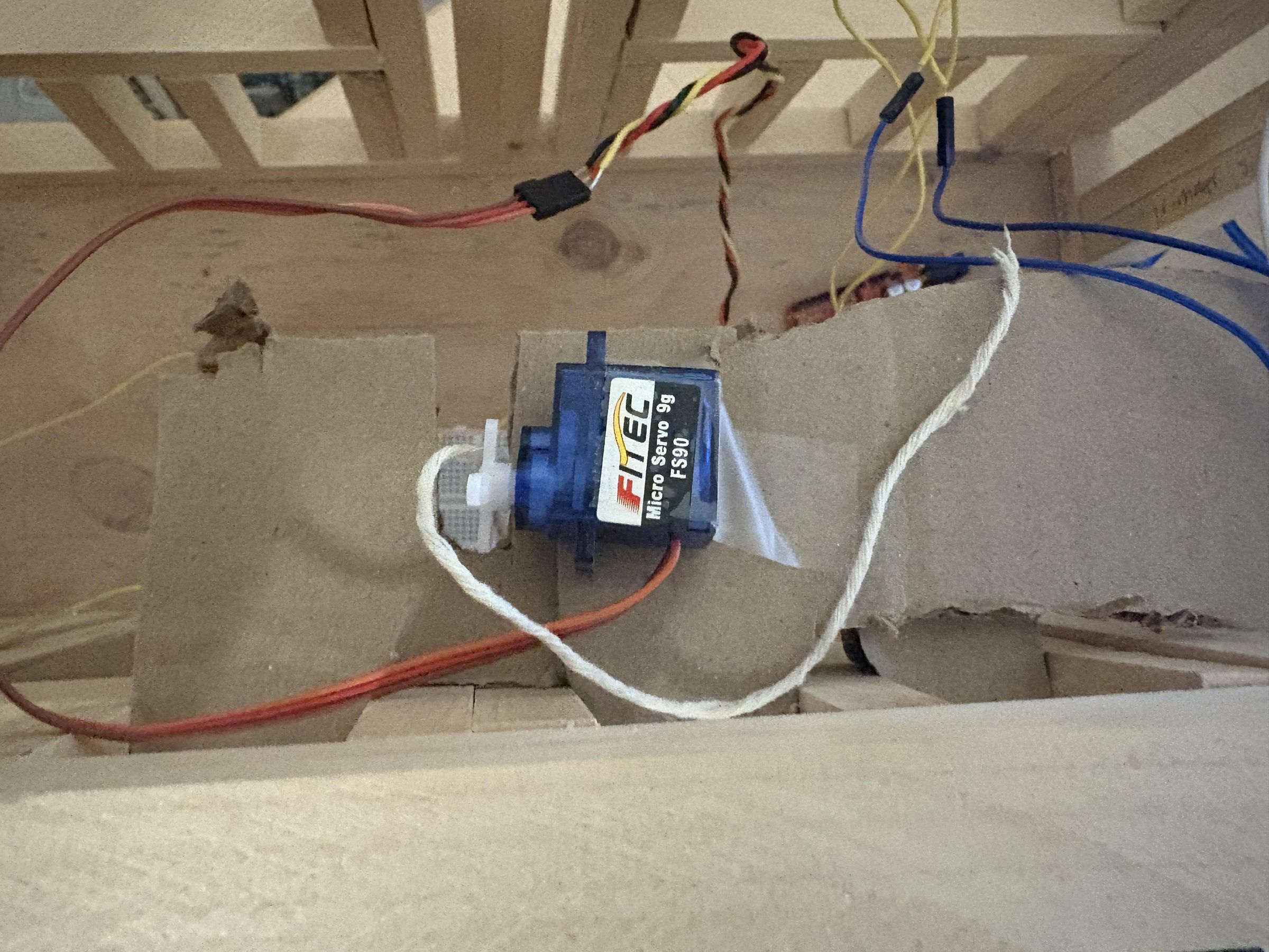 Automated Garage : 8 Steps - Instructables