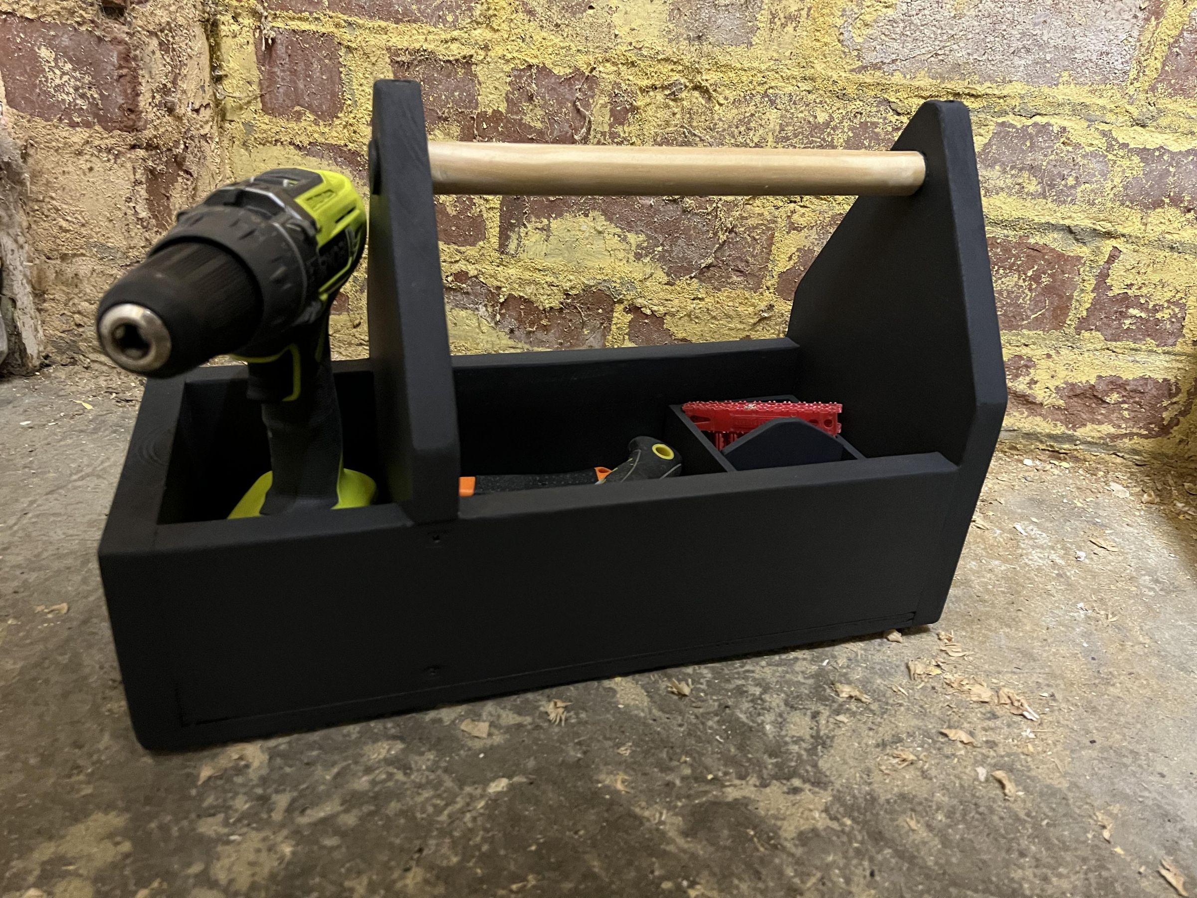 Simple DIY Tool Box. : 7 Steps (with Pictures) - Instructables