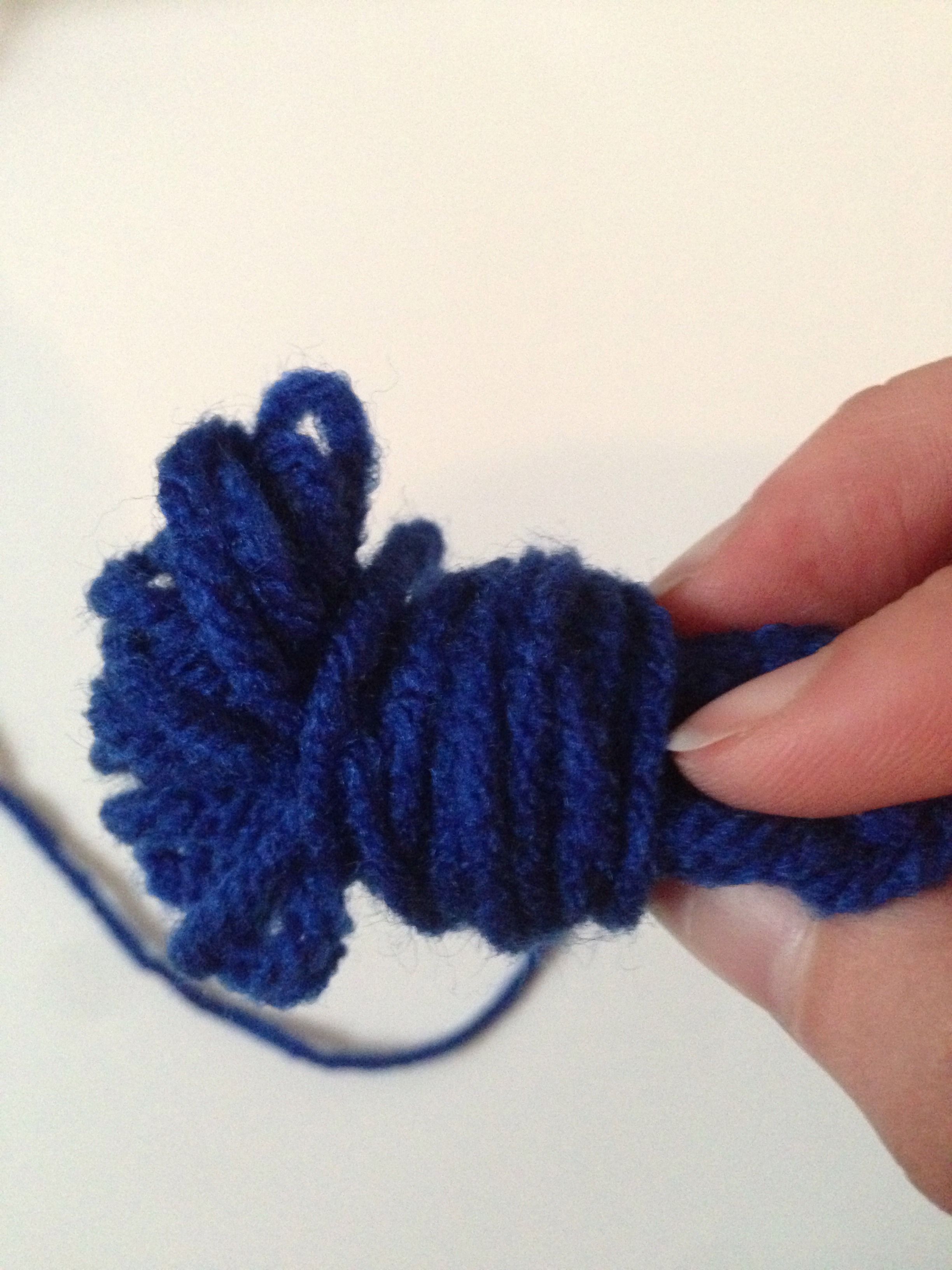 How to Make a Simple and Fast Yarn Ball : 4 Steps (with Pictures ...