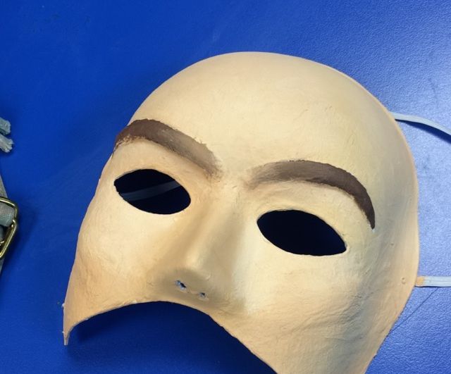 Greek Theatre Mask for Nurse : 6 Steps - Instructables