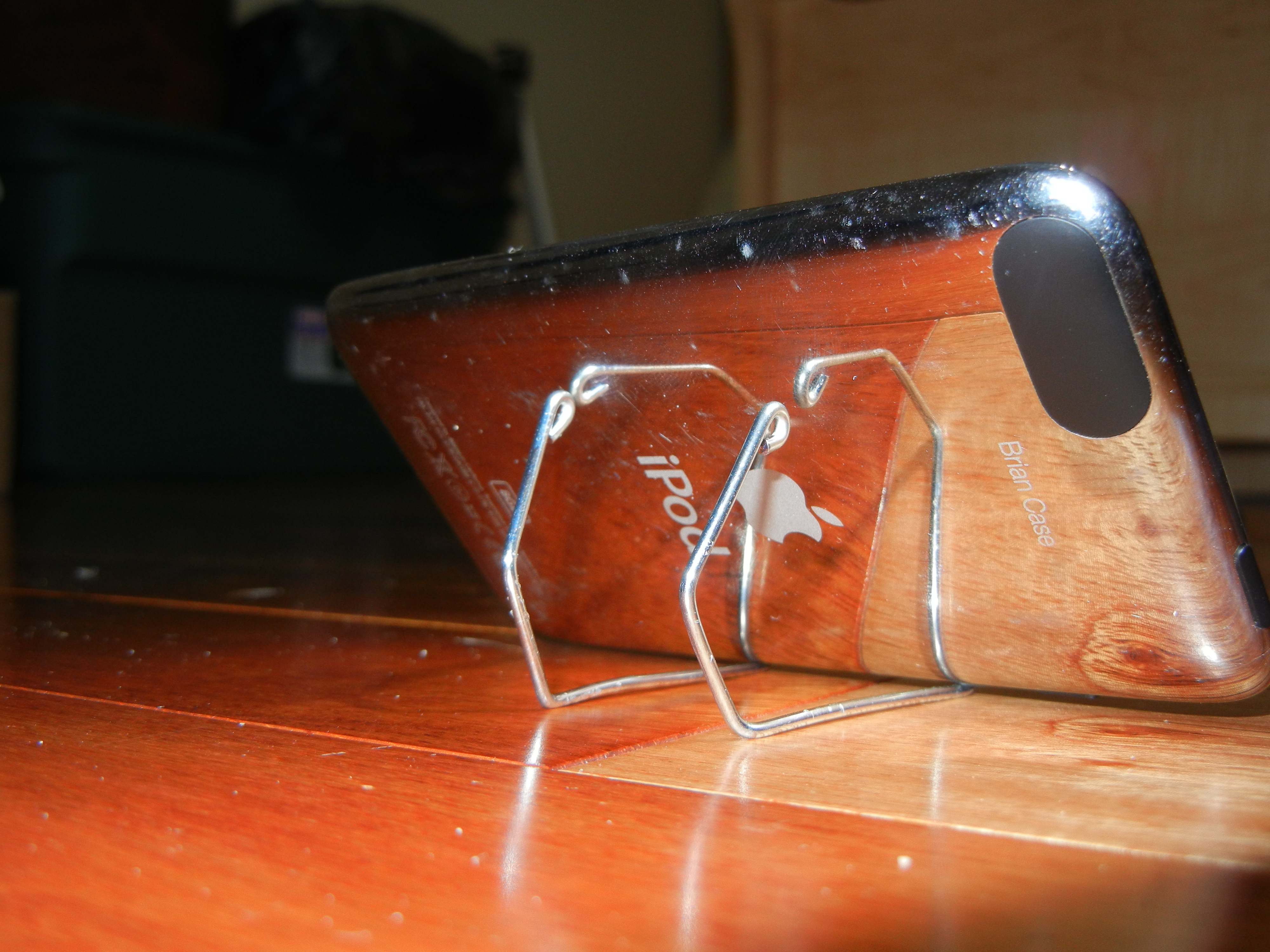 Simple Phone Stand. : 6 Steps - Instructables