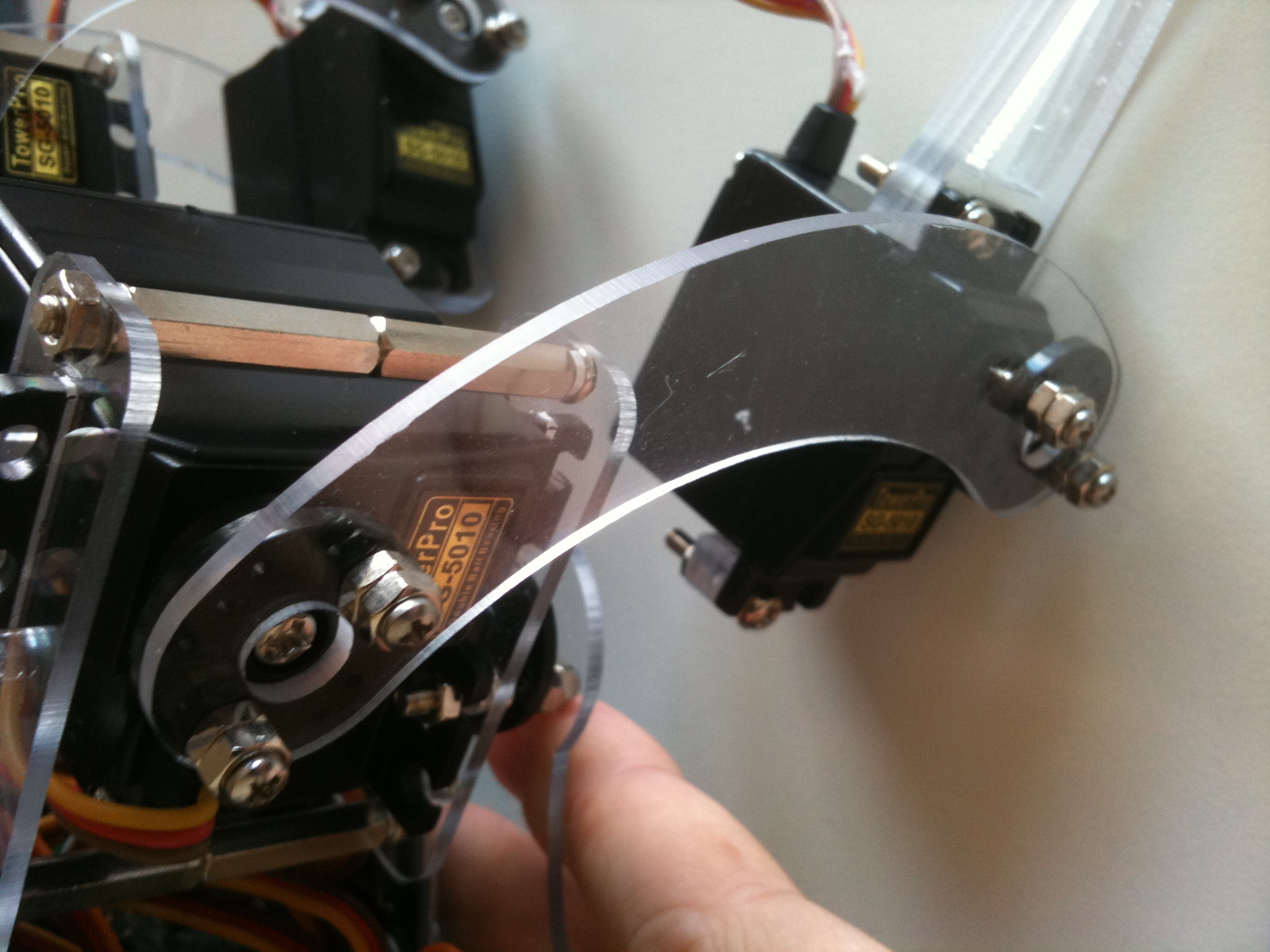 How to Build a Wireless Hexapod Robot : 16 Steps (with Pictures ...