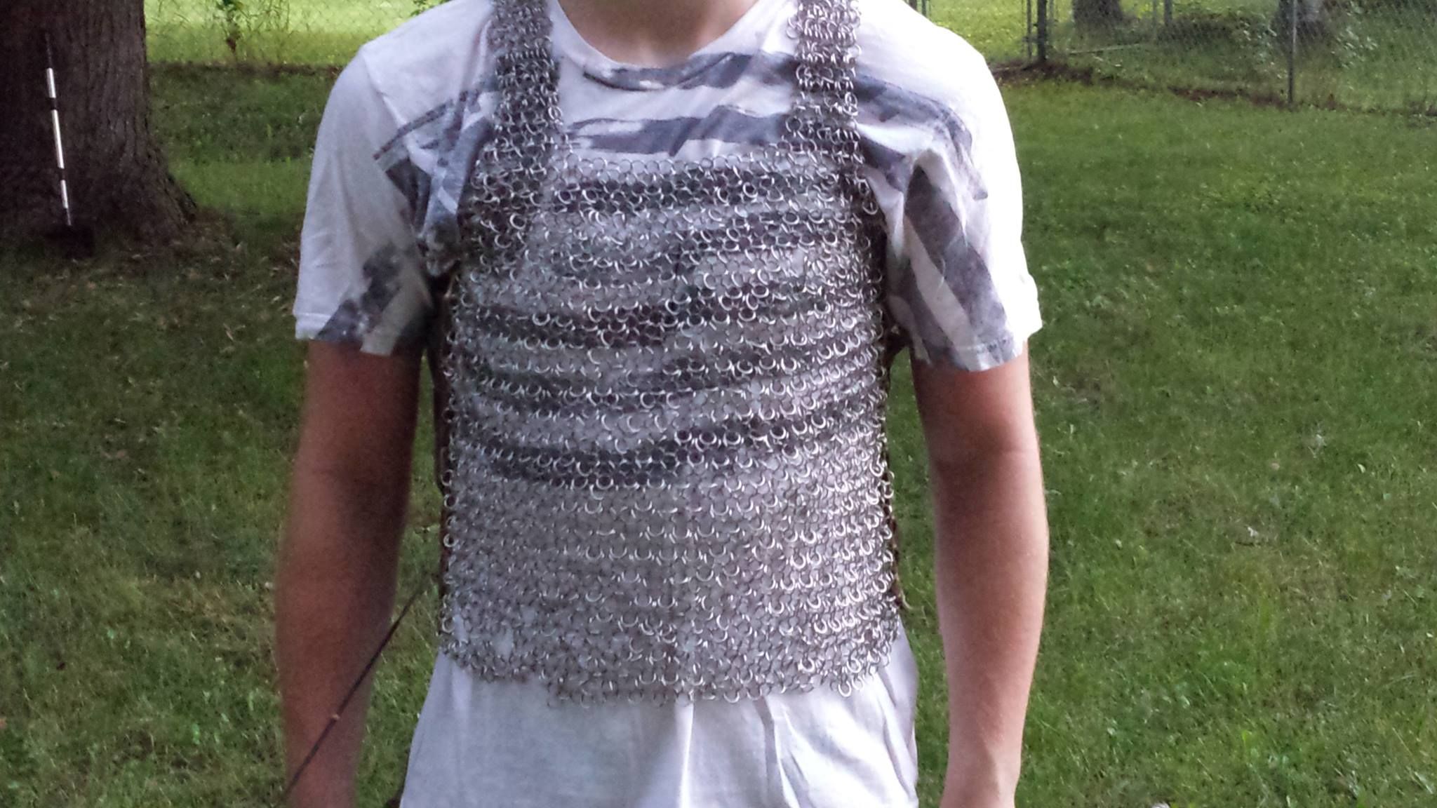 Chainmail and Leather Armor : 9 Steps - Instructables