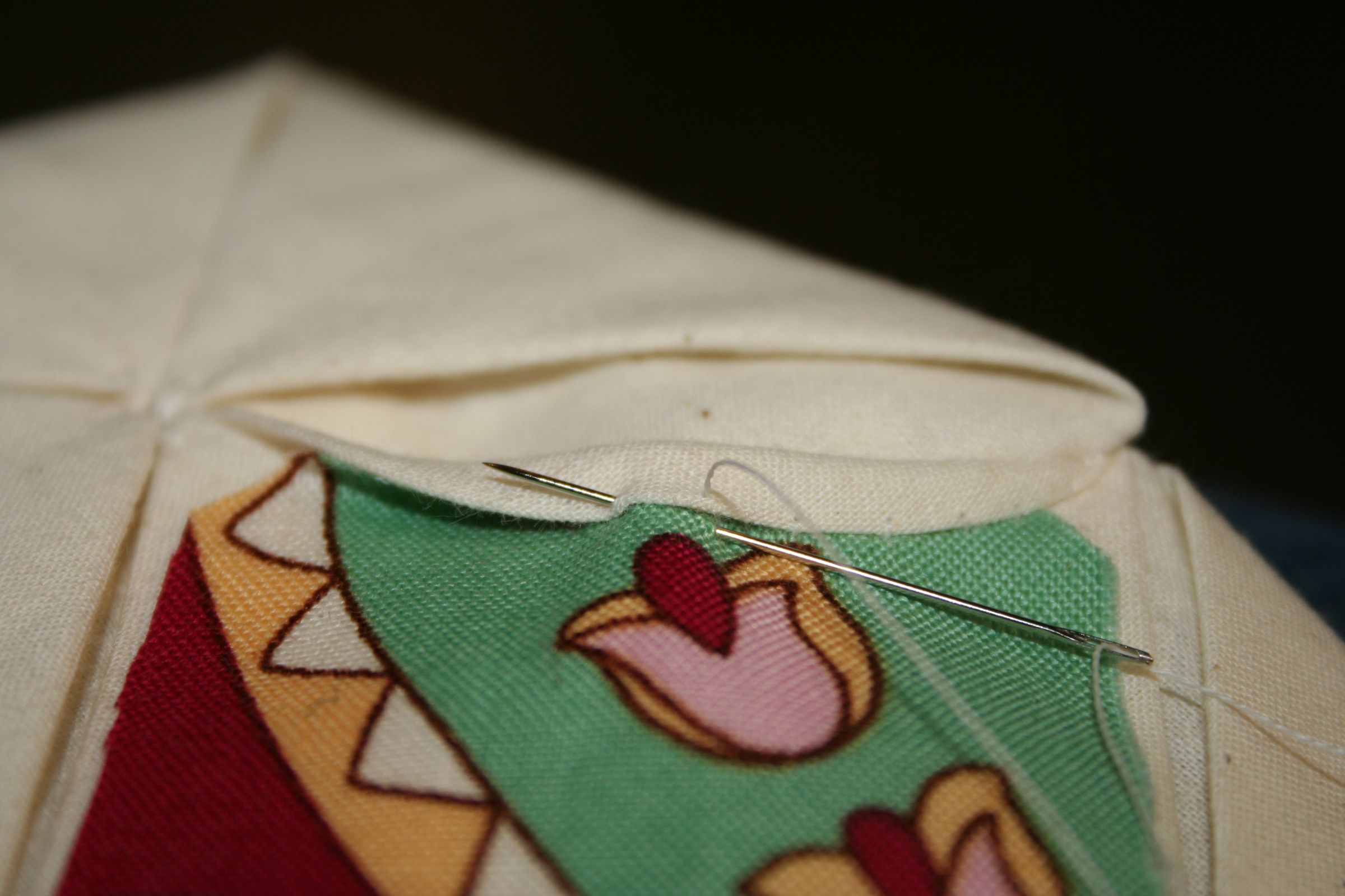 Cathedral Windows Quilt Squares : 9 Steps (with Pictures) - Instructables