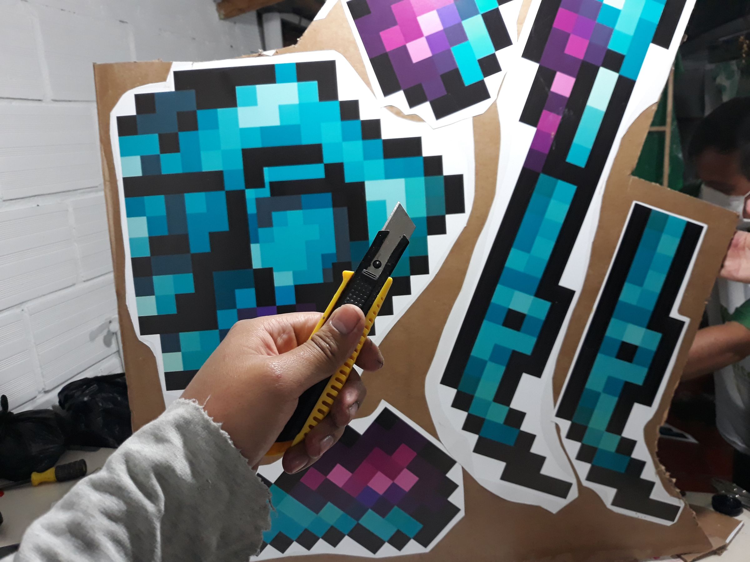 How to Make a 8-BIT SHARK BEAST Cardboard Costume : 15 Steps ...