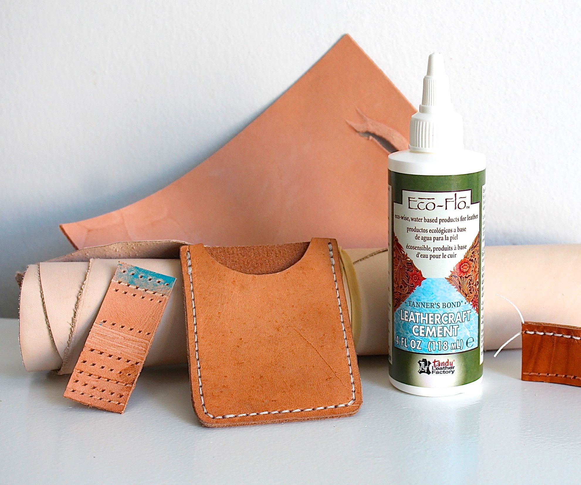 How to Glue Leather for Sewing : 3 Steps (with Pictures) - Instructables