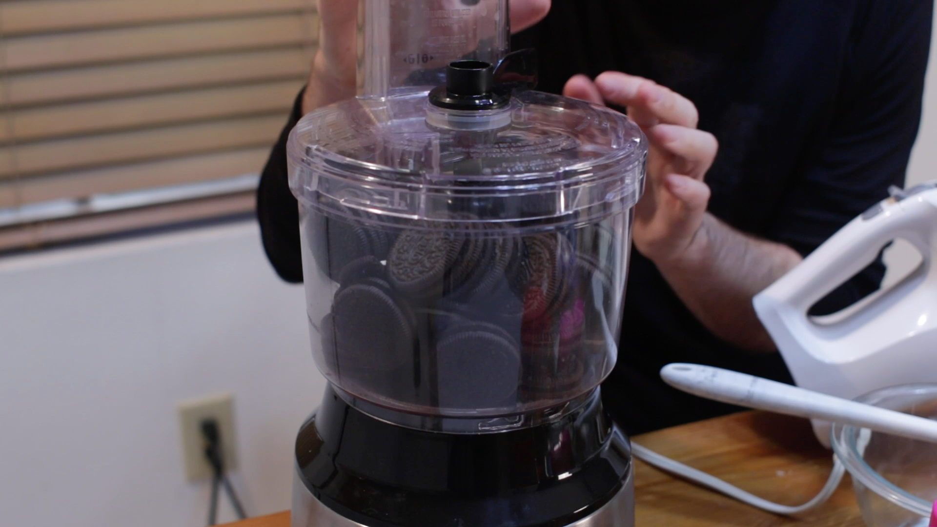 Chocolate Oreo Truffles/Oreo Balls : 10 Steps (with Pictures ...