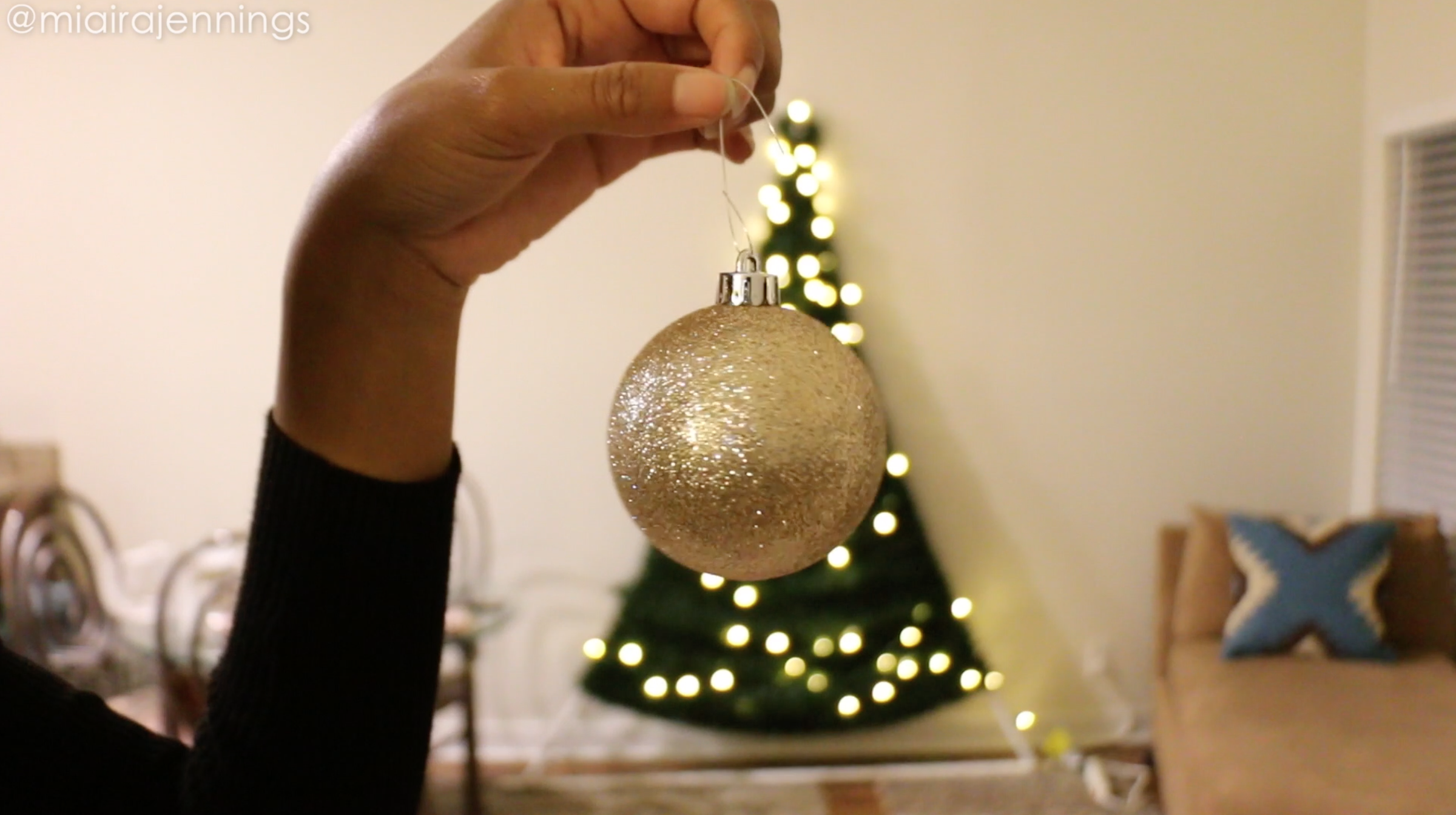 DIY Space-Saving PVC Pipe Christmas Tree : 9 Steps (with Pictures ...