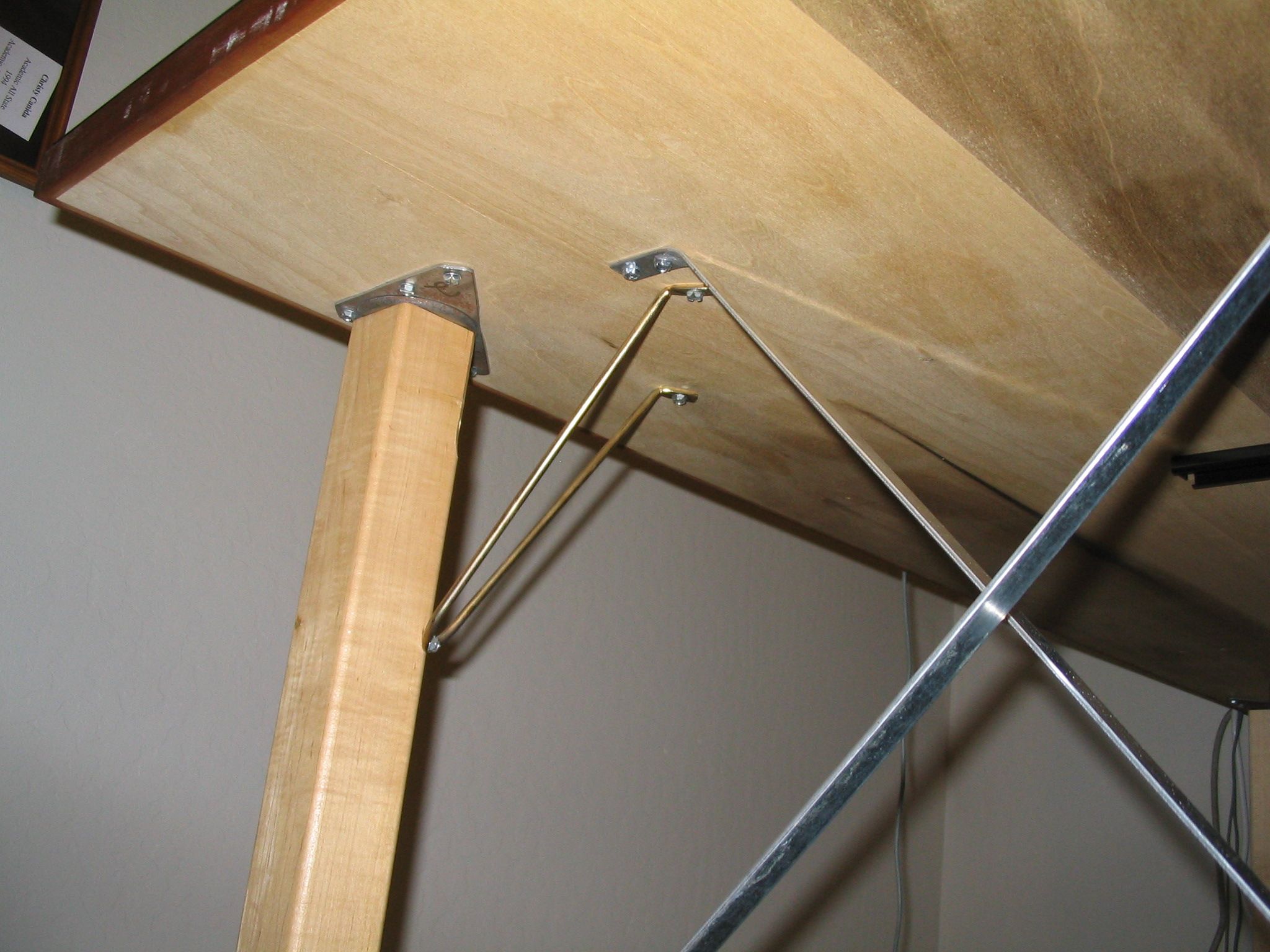 Stand-up Desk : 3 Steps - Instructables