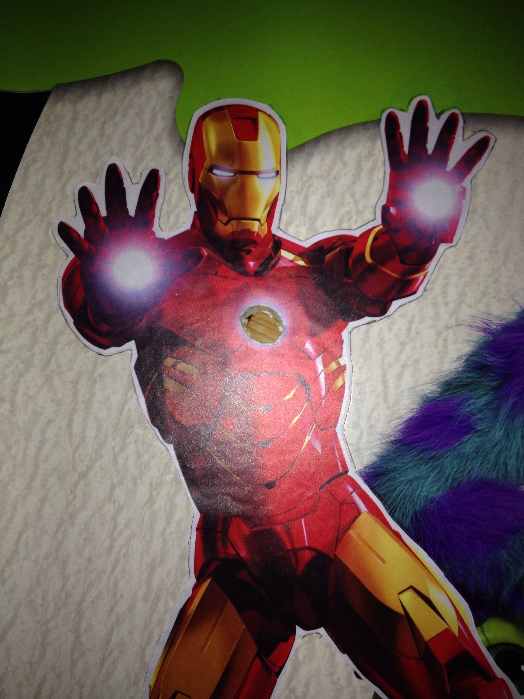 Light Up Cardboard Cutouts!! : 4 Steps - Instructables