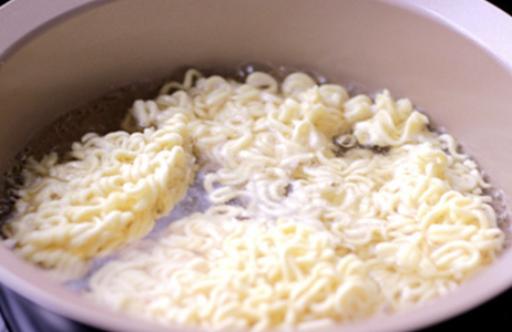 Cheesy Ramen "Omelet" : 7 Steps - Instructables
