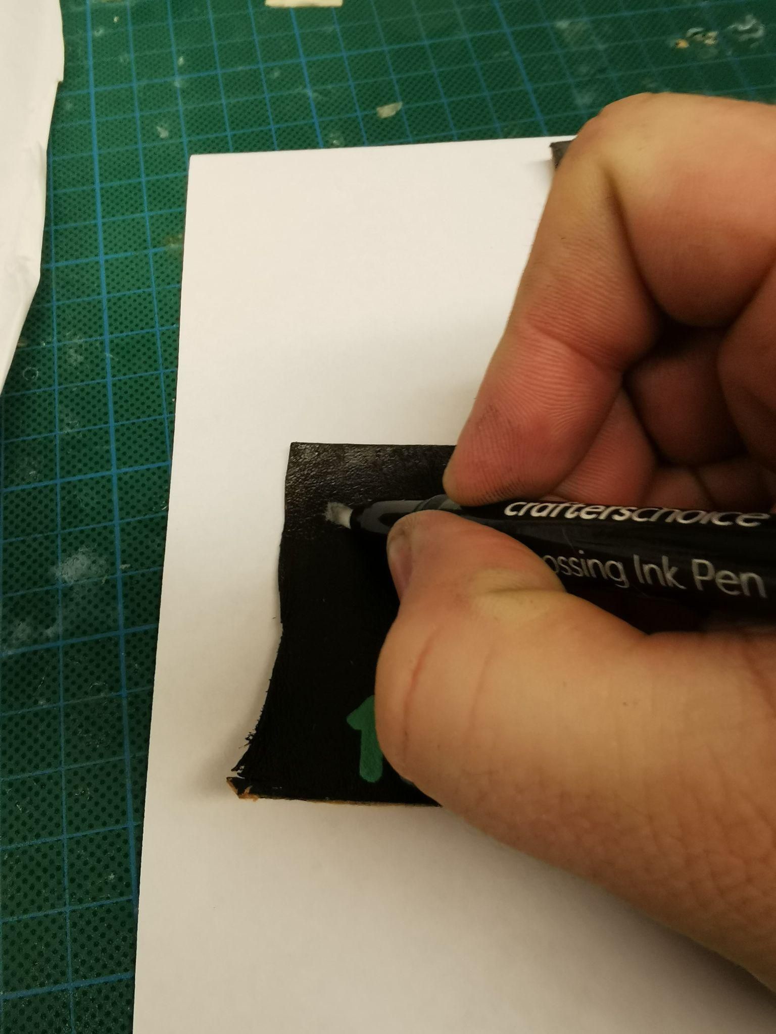 Adding Metallic Detailing to Leather Without a Hot Foil Machine : 11 ...