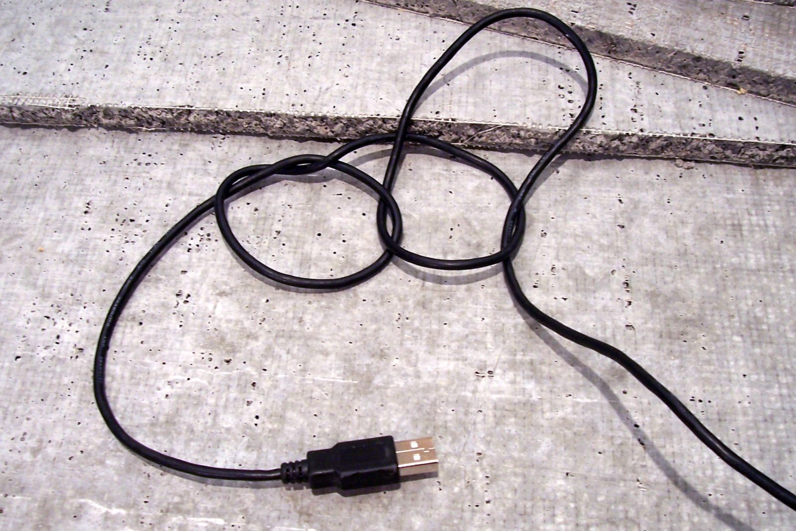 USB Cord Shortening : 11 Steps - Instructables
