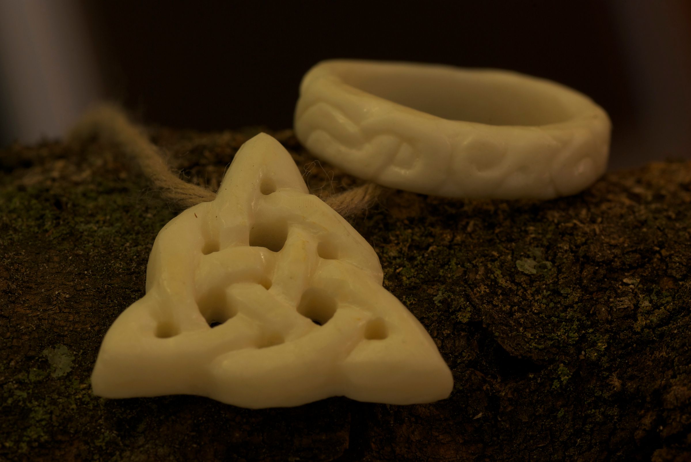 Celtic Knot Bone Ring : 9 Steps (with Pictures) - Instructables
