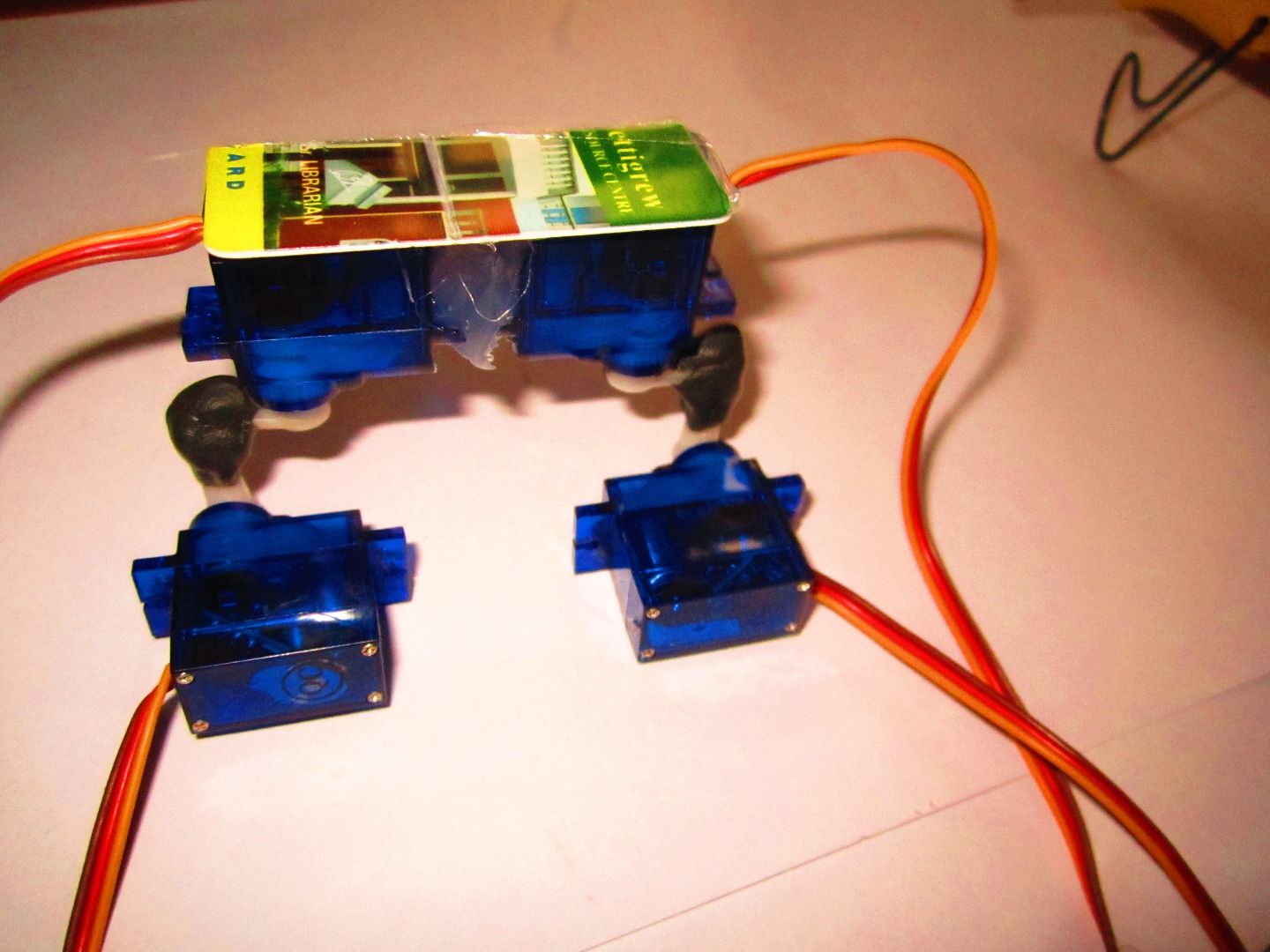 Make a Simple Bipedal Humanoid Robot (Servo Walking Robot) : 7 Steps ...