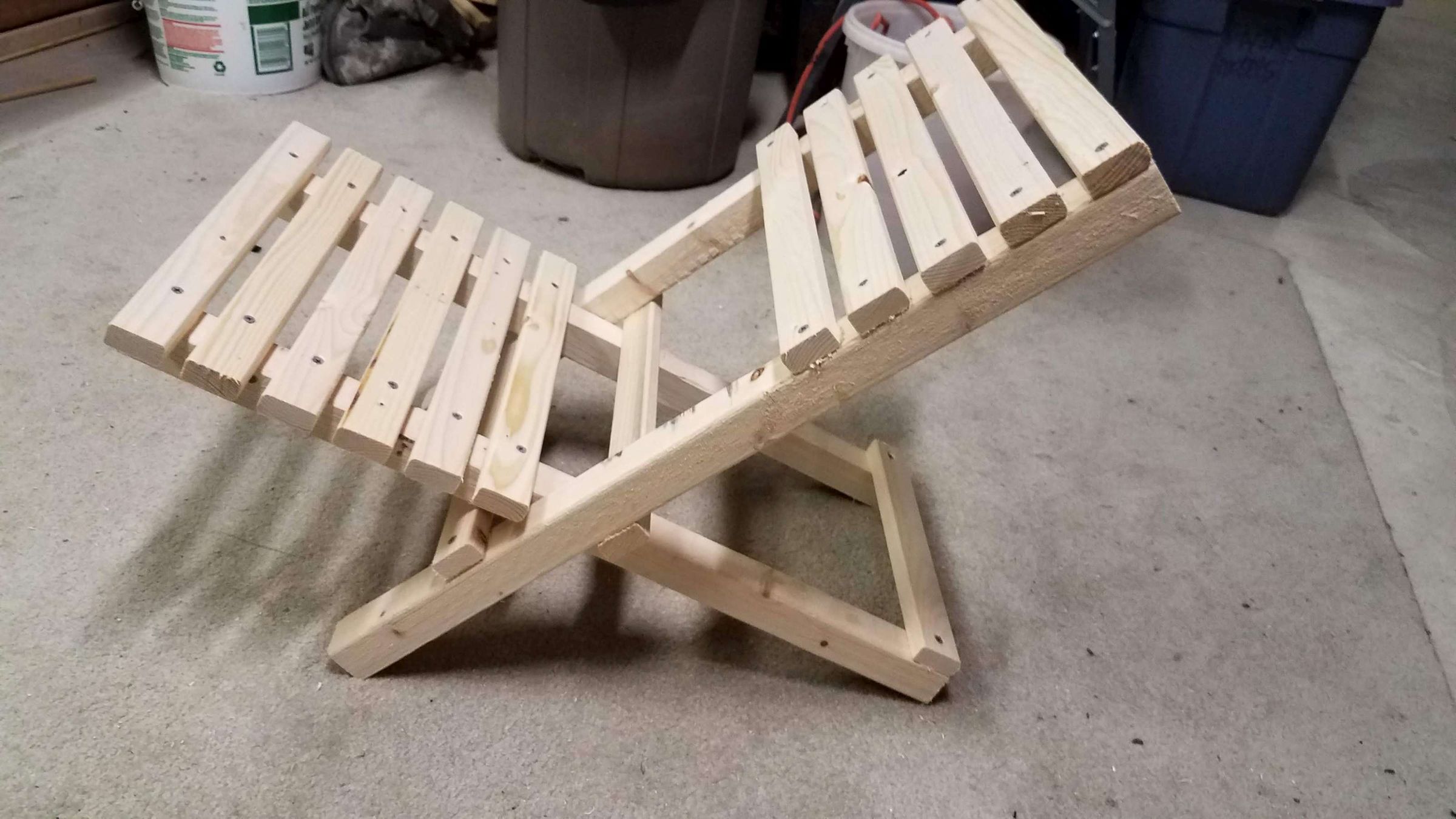 The Becket Chair: Folding Wood Beach Chair Under $6 in Under an Half ...