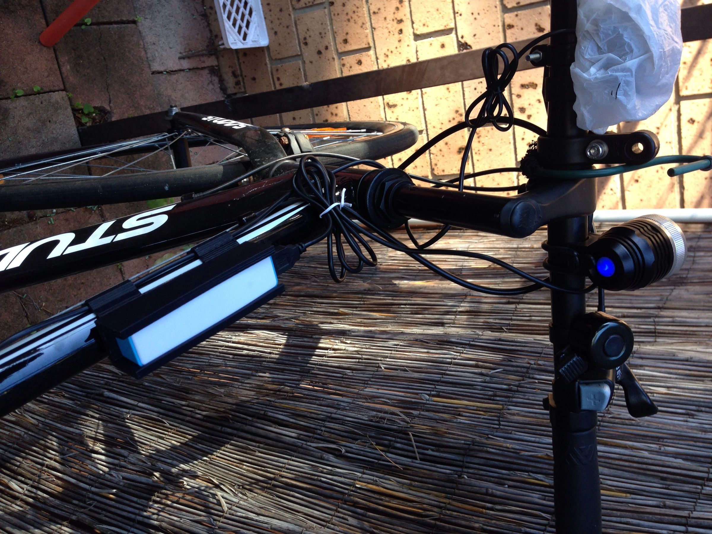 Sleek Bicycle Frame Powerbank - Instructables