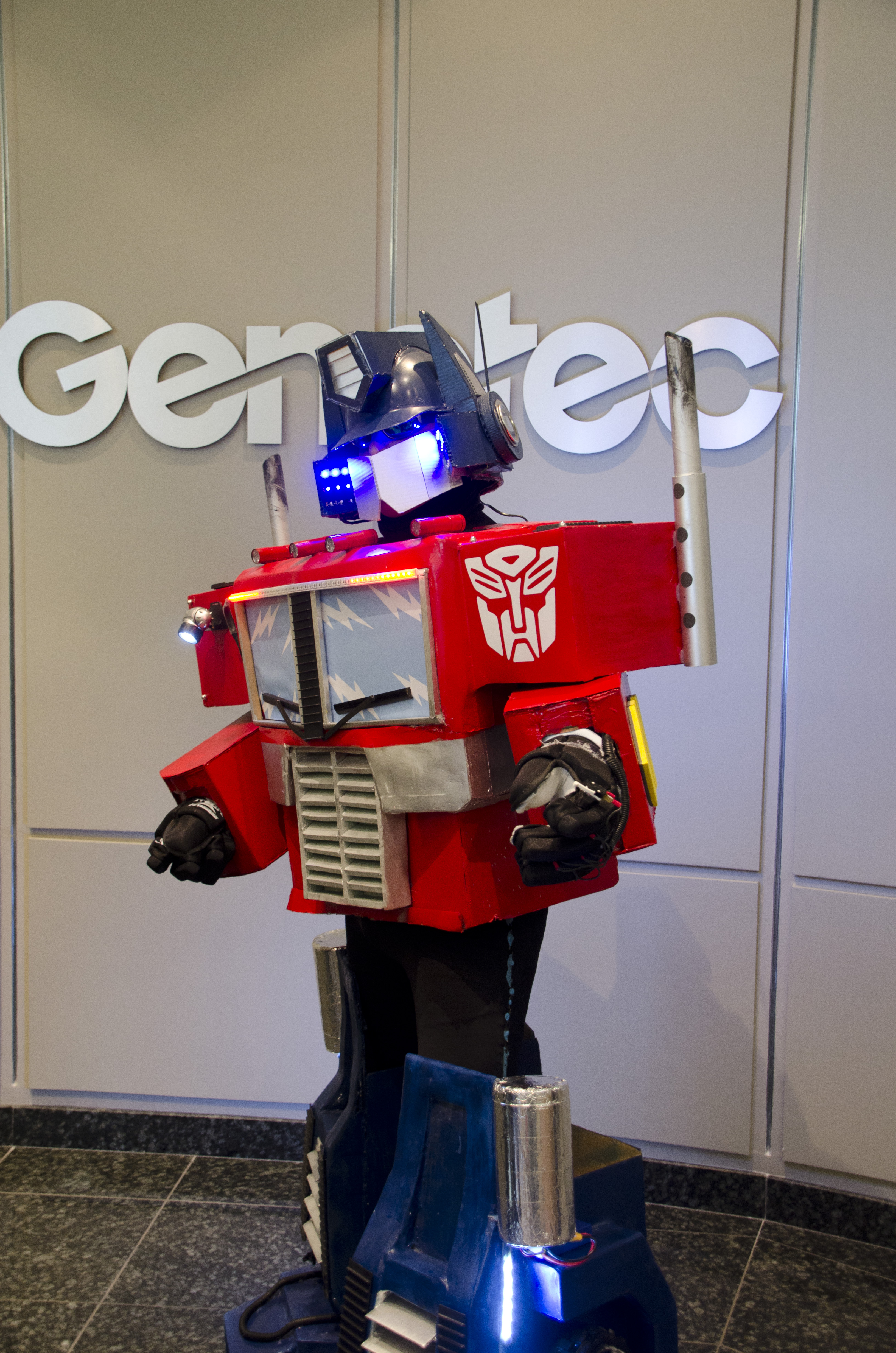 Optimus Prime , With Talking Vocoder Robot Voice Synthetiser ...