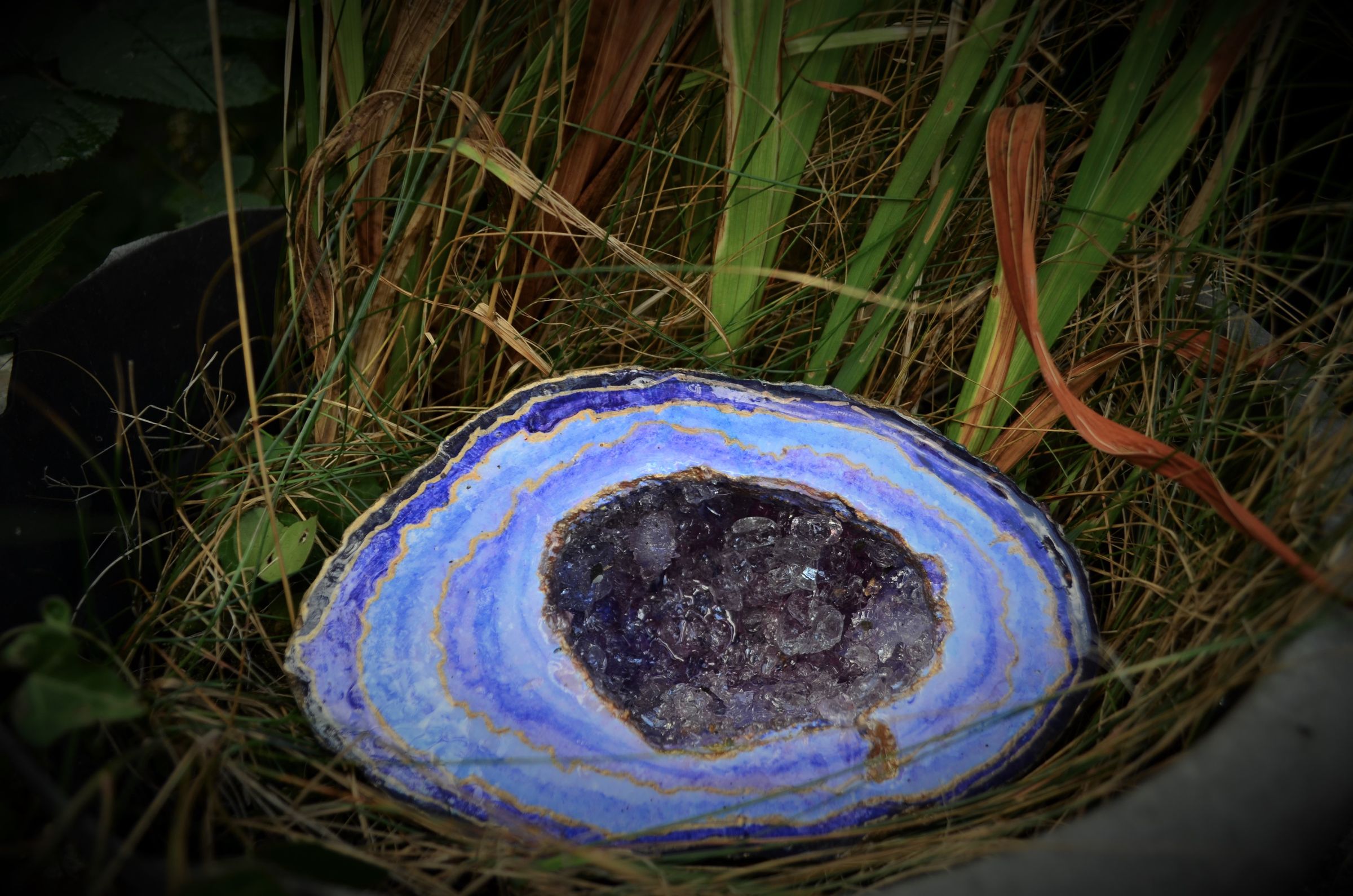 Concrete Geode : 8 Steps - Instructables