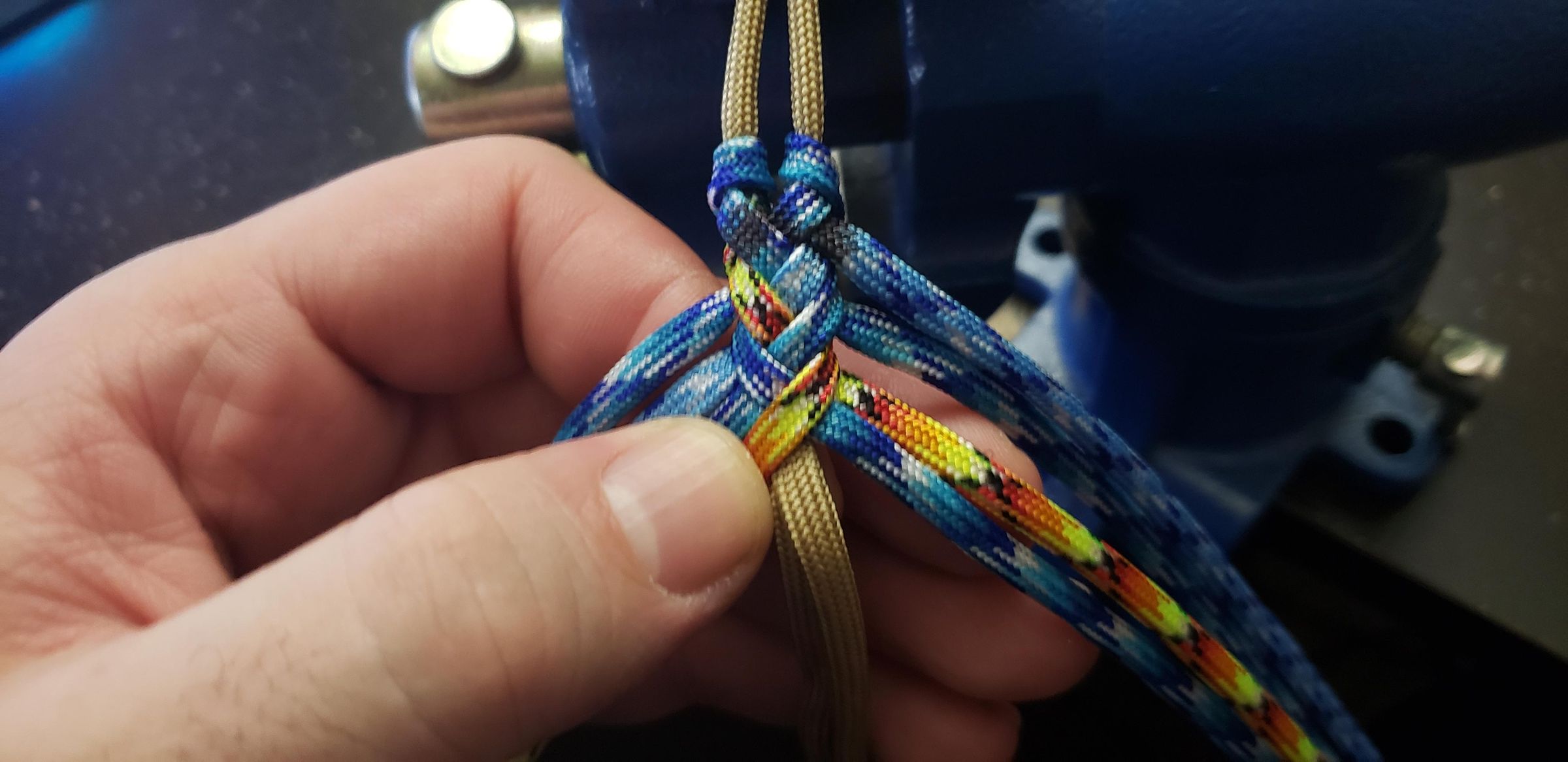Tygra's Bolo-Whip With Paracord in 16 Plait : 9 Steps (with Pictures ...
