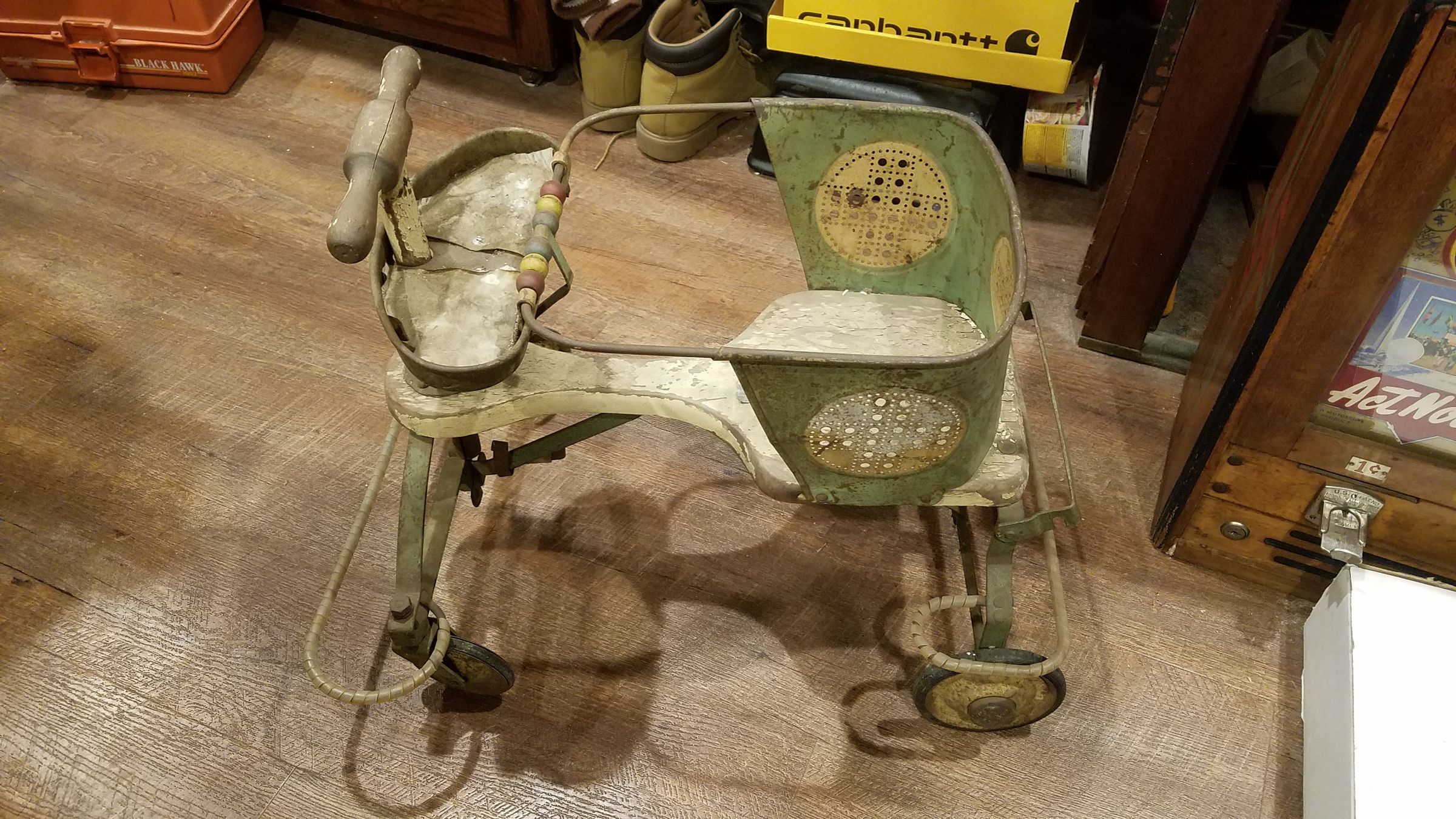 Refinish a Vintage Stroller : 8 Steps (with Pictures) - Instructables