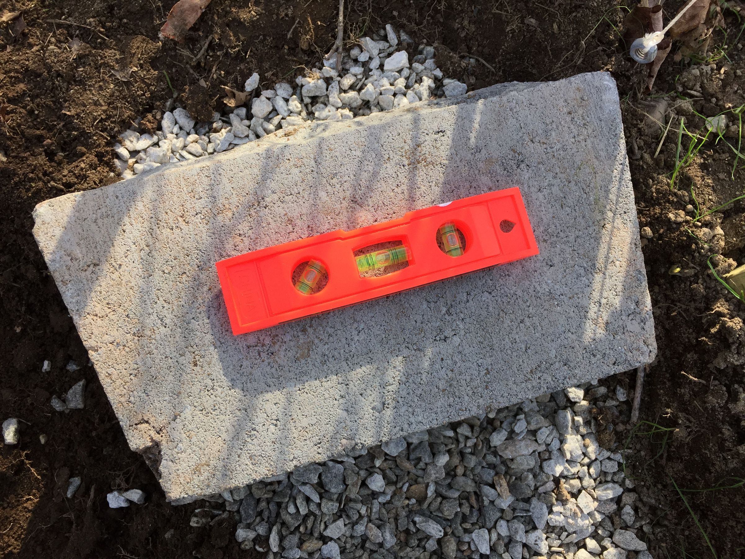 How to Build a Block Retaining Wall : 10 Steps (with Pictures ...