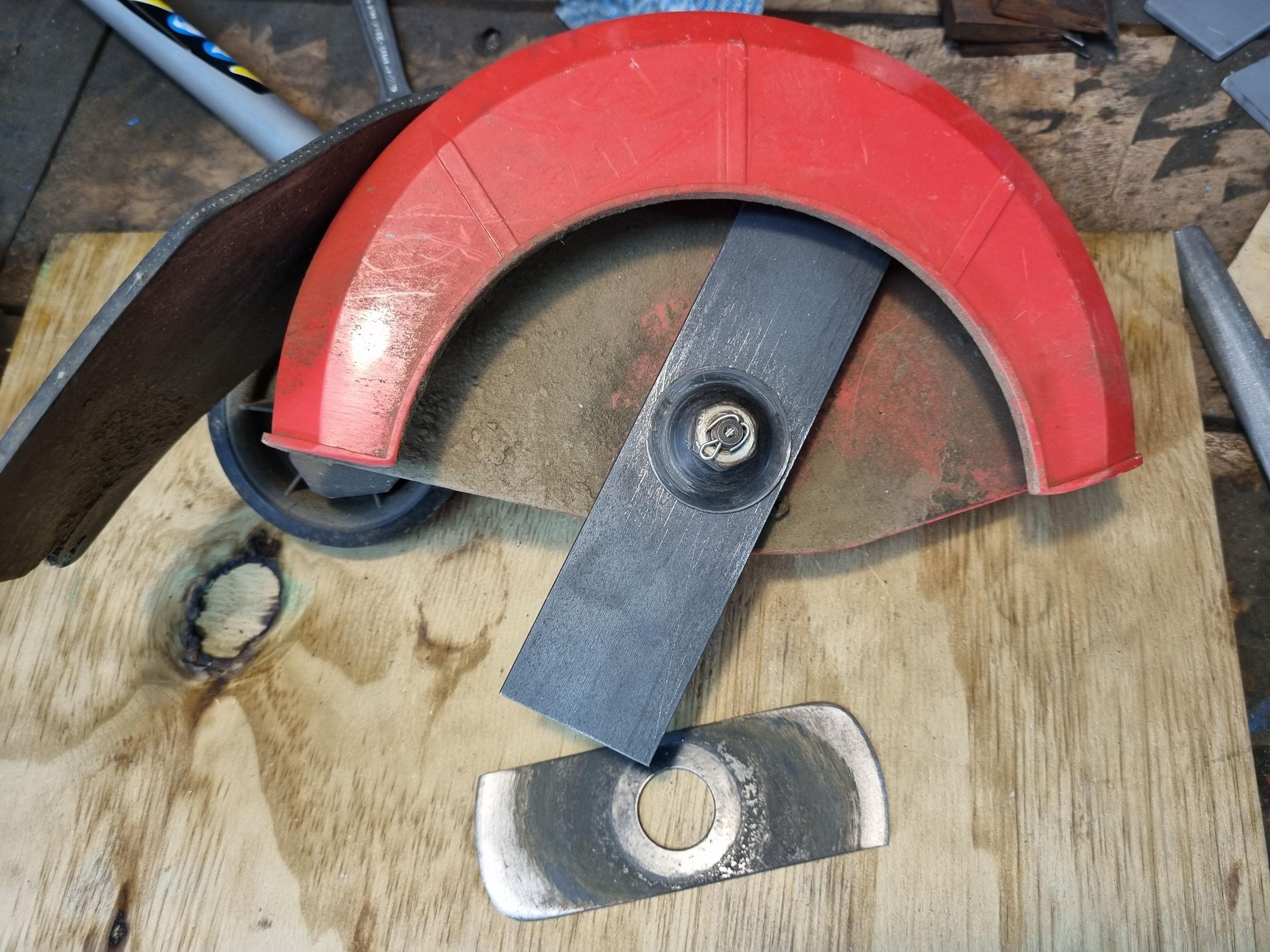Replacement Edger Blade : 4 Steps - Instructables