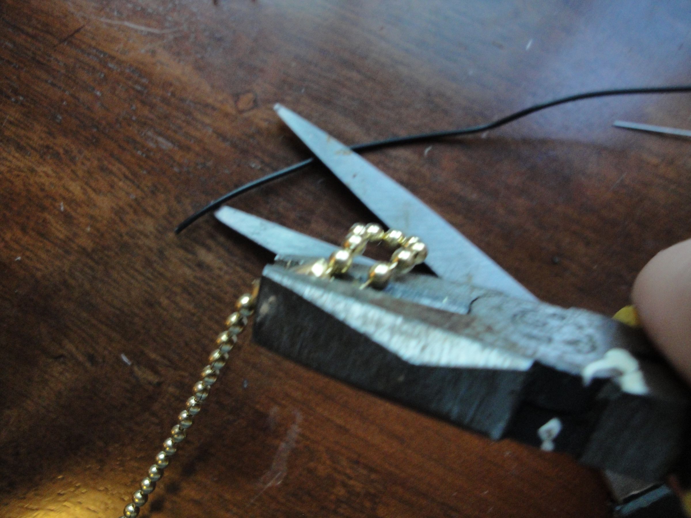Make a Pocket Watch Chain for Your IPod : 7 Steps - Instructables