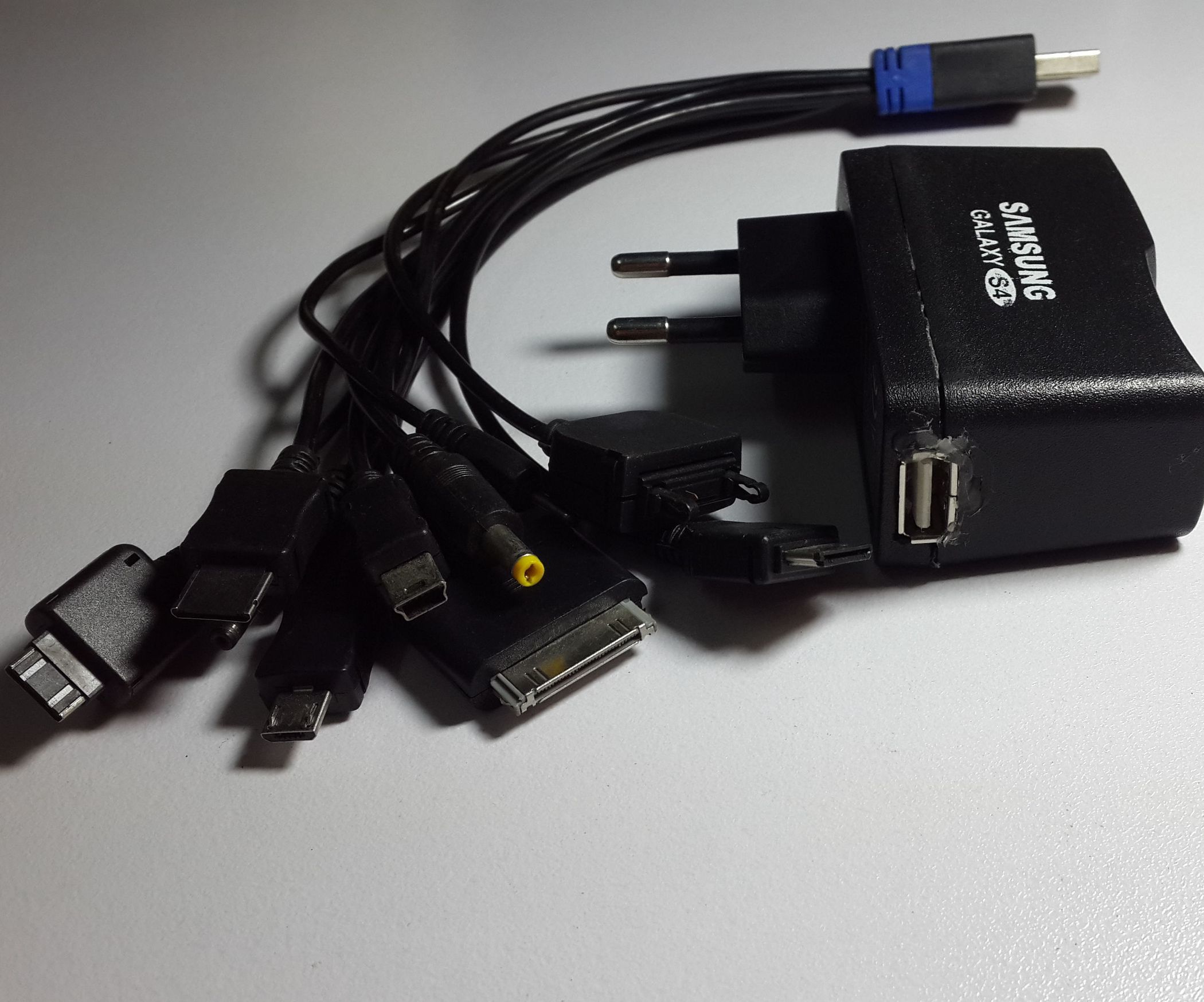 How to Convert Your Old Adapter Into Usb Charger : 9 Steps - Instructables