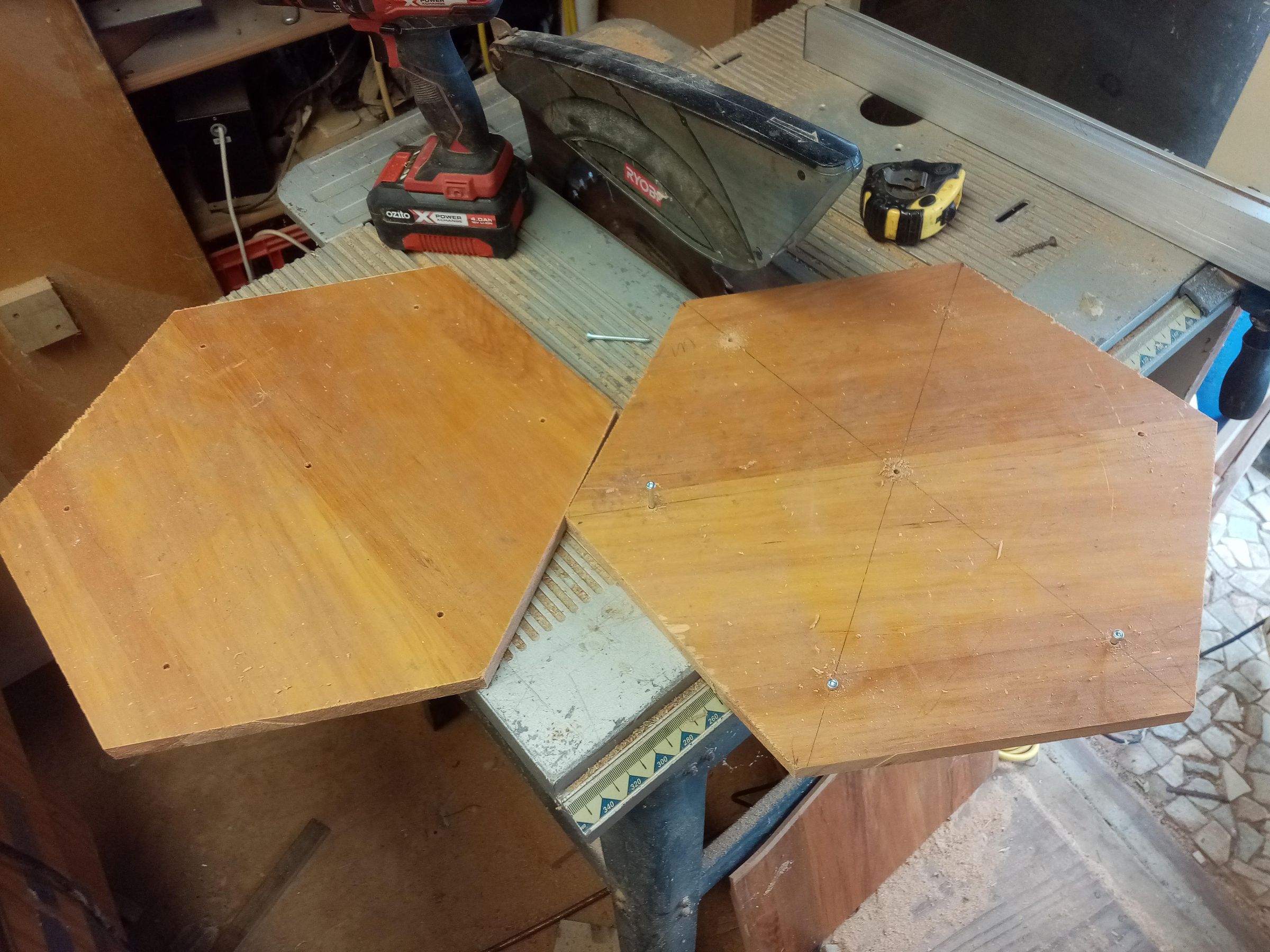 Rotunda Organiser for Hardware : 12 Steps (with Pictures) - Instructables