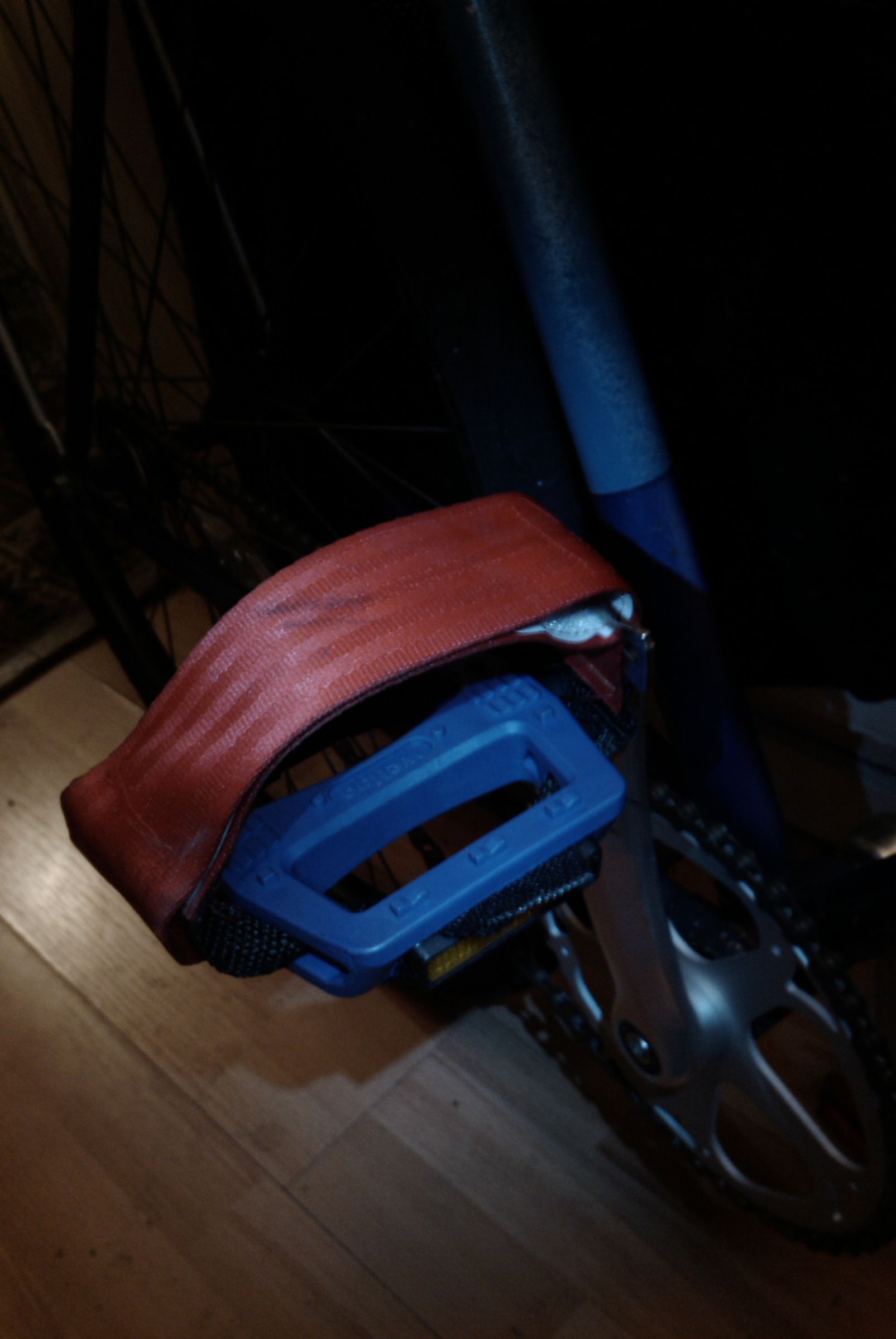 Make Your Own Foot Retention/feet Belt for Your Fixed Gear : 5 Steps ...
