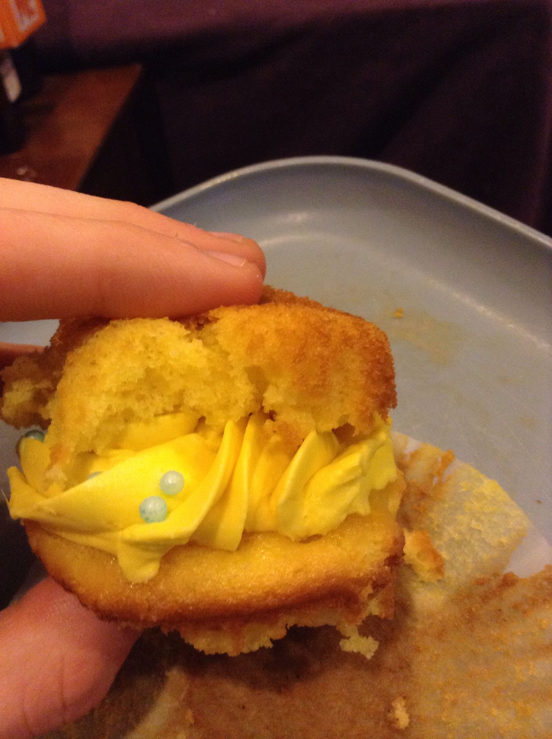 How to Eat a Cupcake - the Right Way : 4 Steps - Instructables