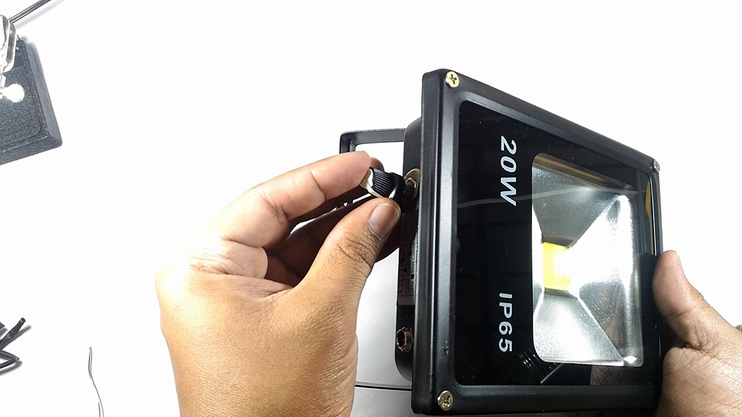 DIY Dimmable LED Flood Light : 5 Steps (with Pictures) - Instructables