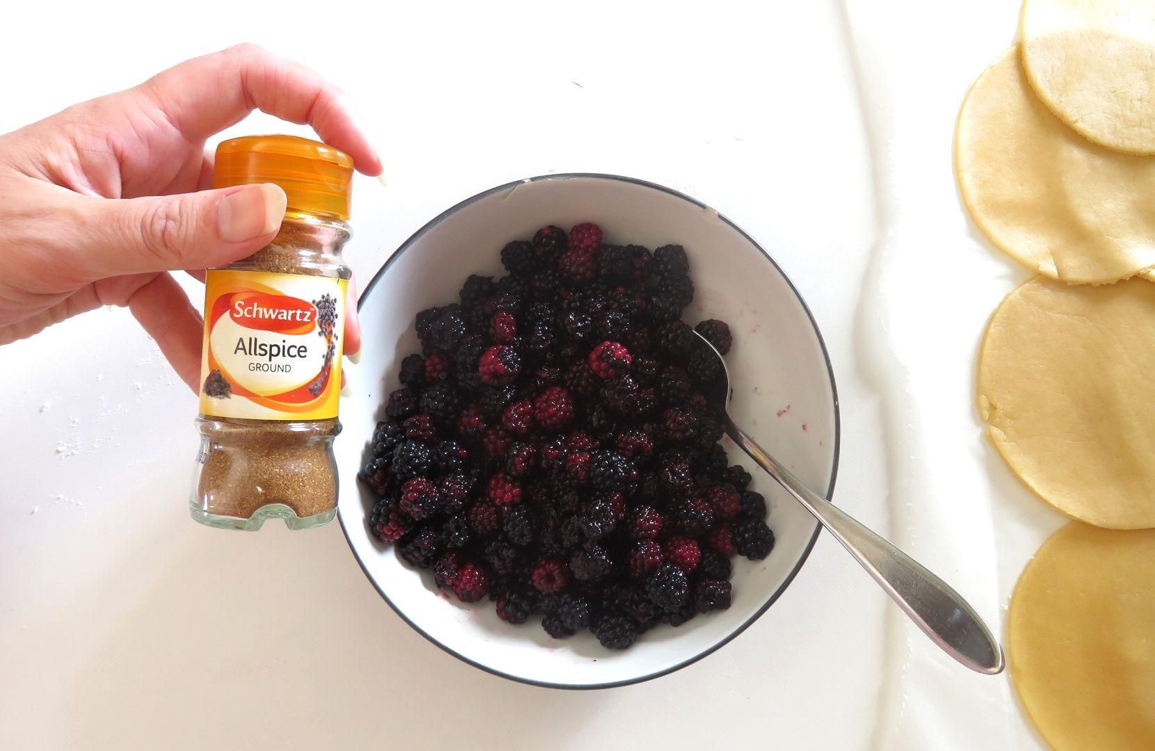 Foraged Fruit Parcels : 5 Steps (with Pictures) - Instructables