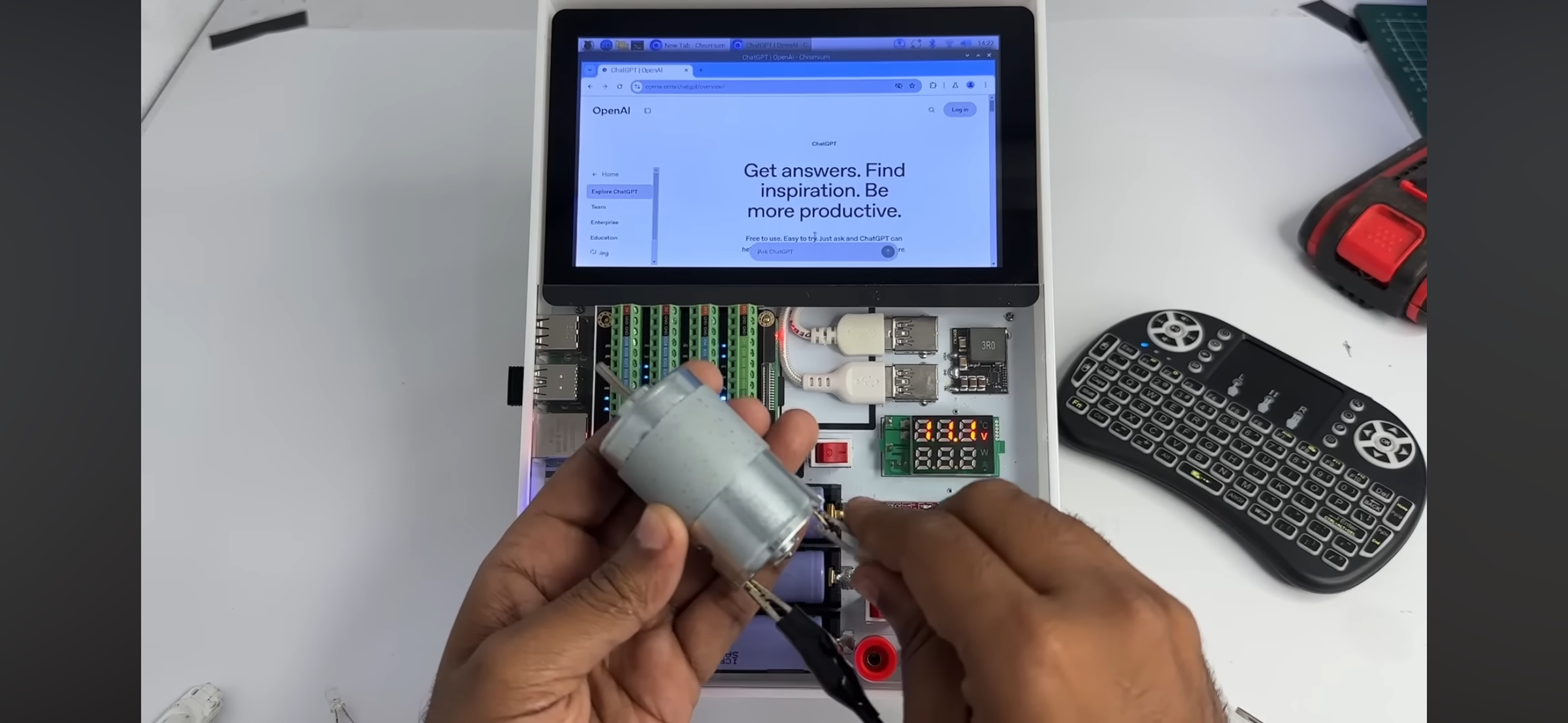 Portable DIY Electronics Workstation : 19 Steps (with Pictures ...