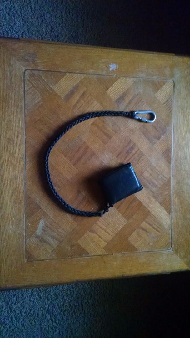 How to Make a Two-peg Spool Knit Paracord Lanyard - Instructables