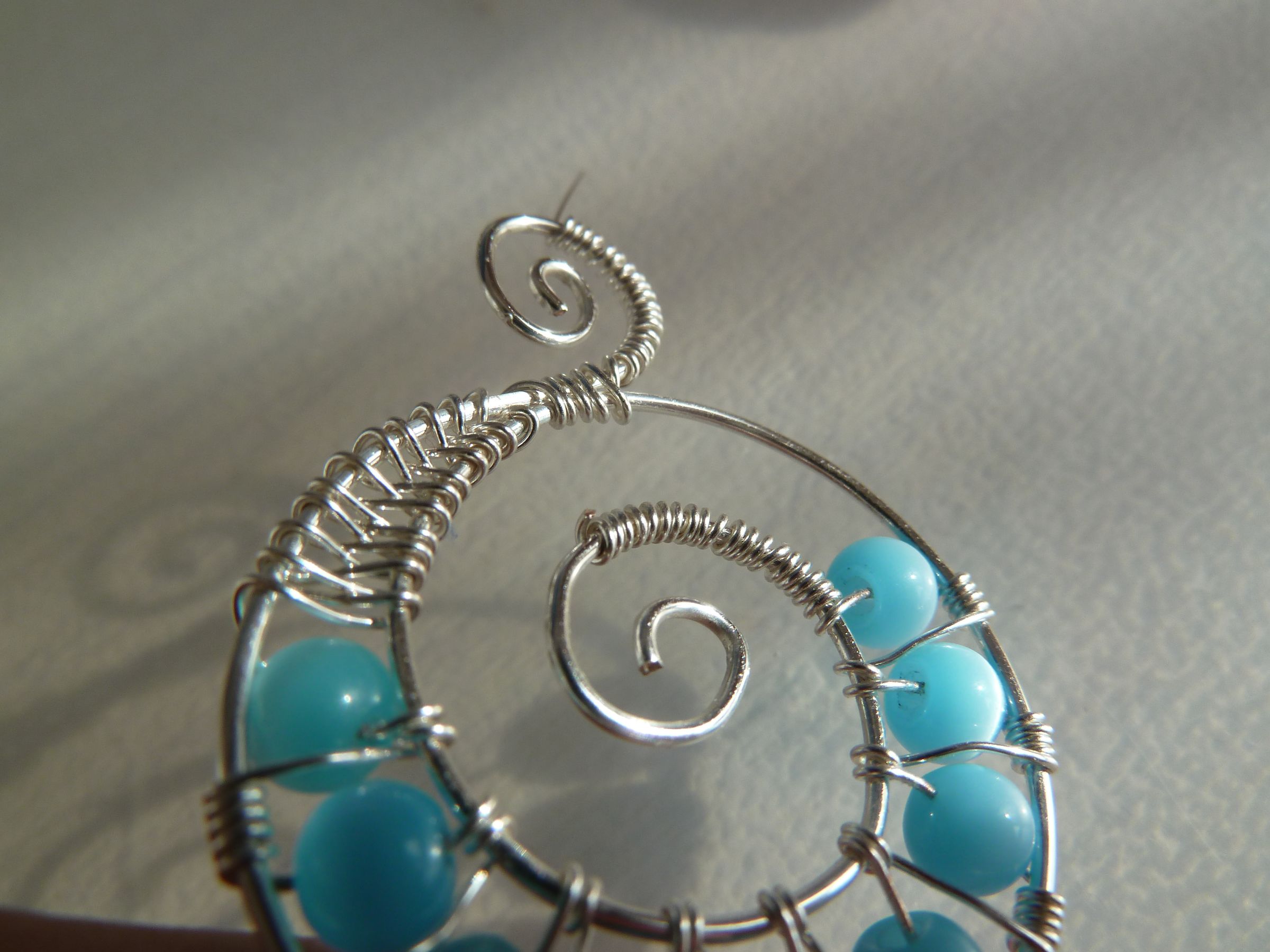 Swirled Wire Beaded Pendant : 18 Steps (with Pictures) - Instructables