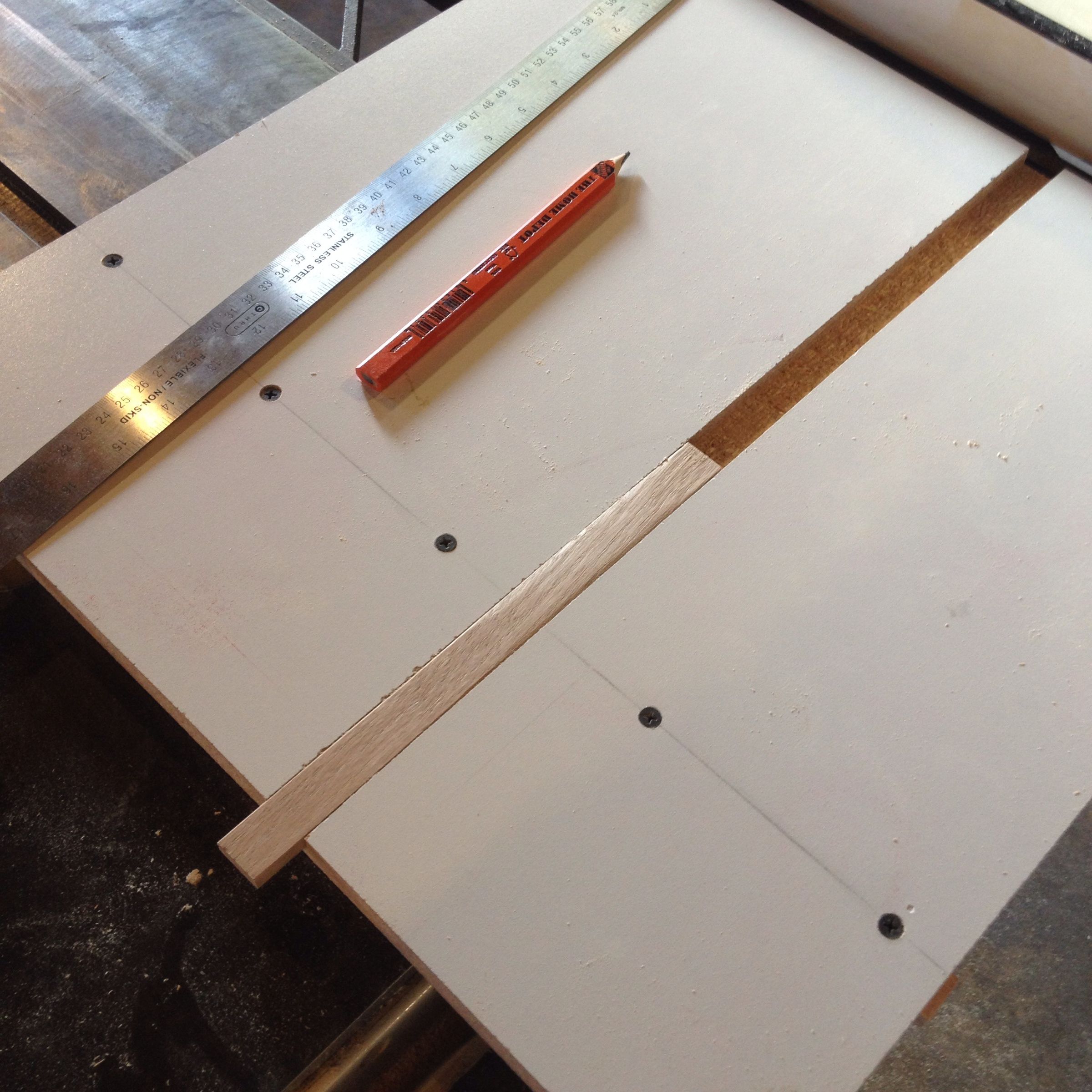 Circle Cutting Jig for Table Saw : 10 Steps (with Pictures) - Instructables