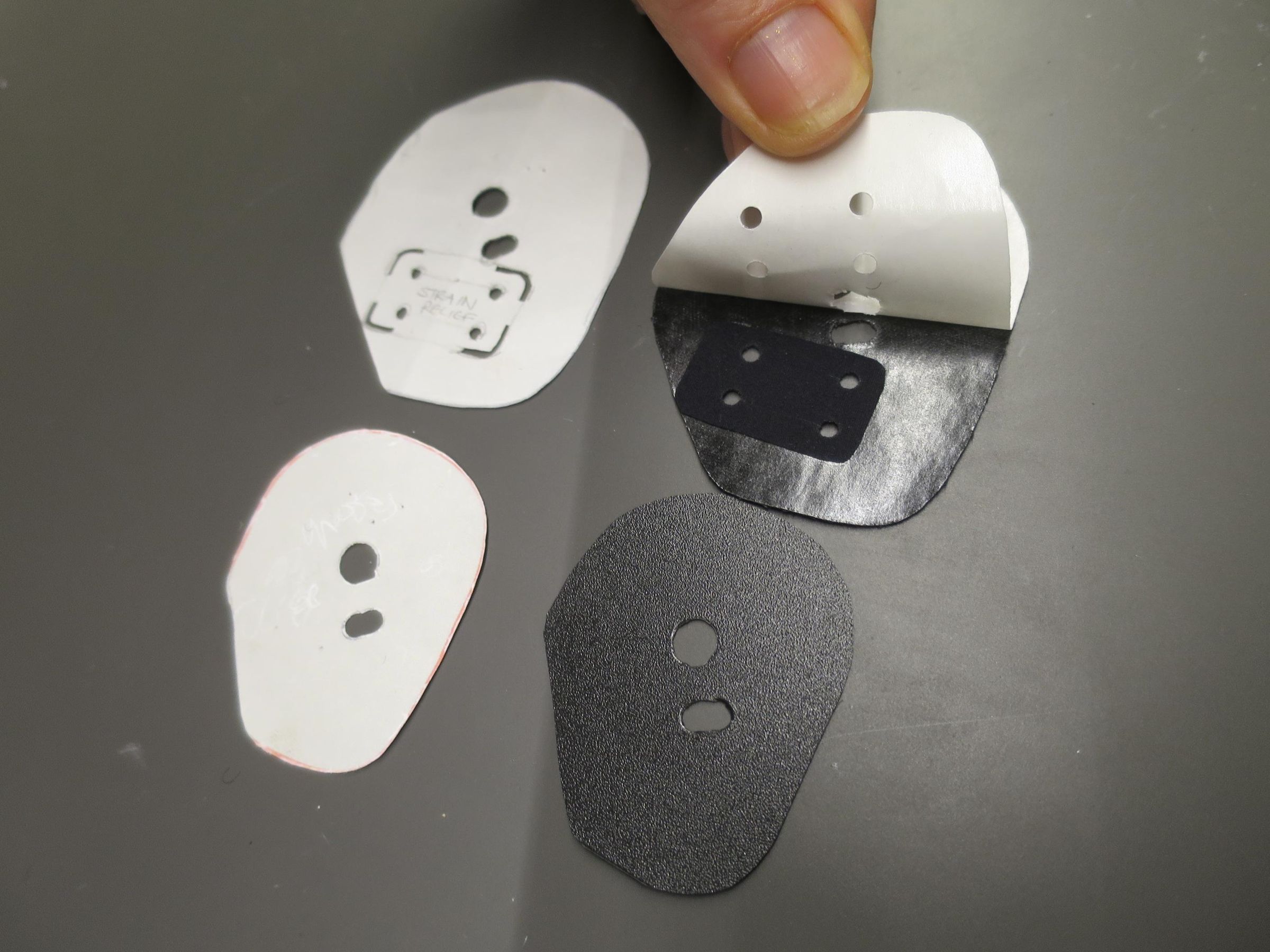 ‘HYBRID’ VR Data Gloves for Meta Quest + Vive Puck : 10 Steps (with ...