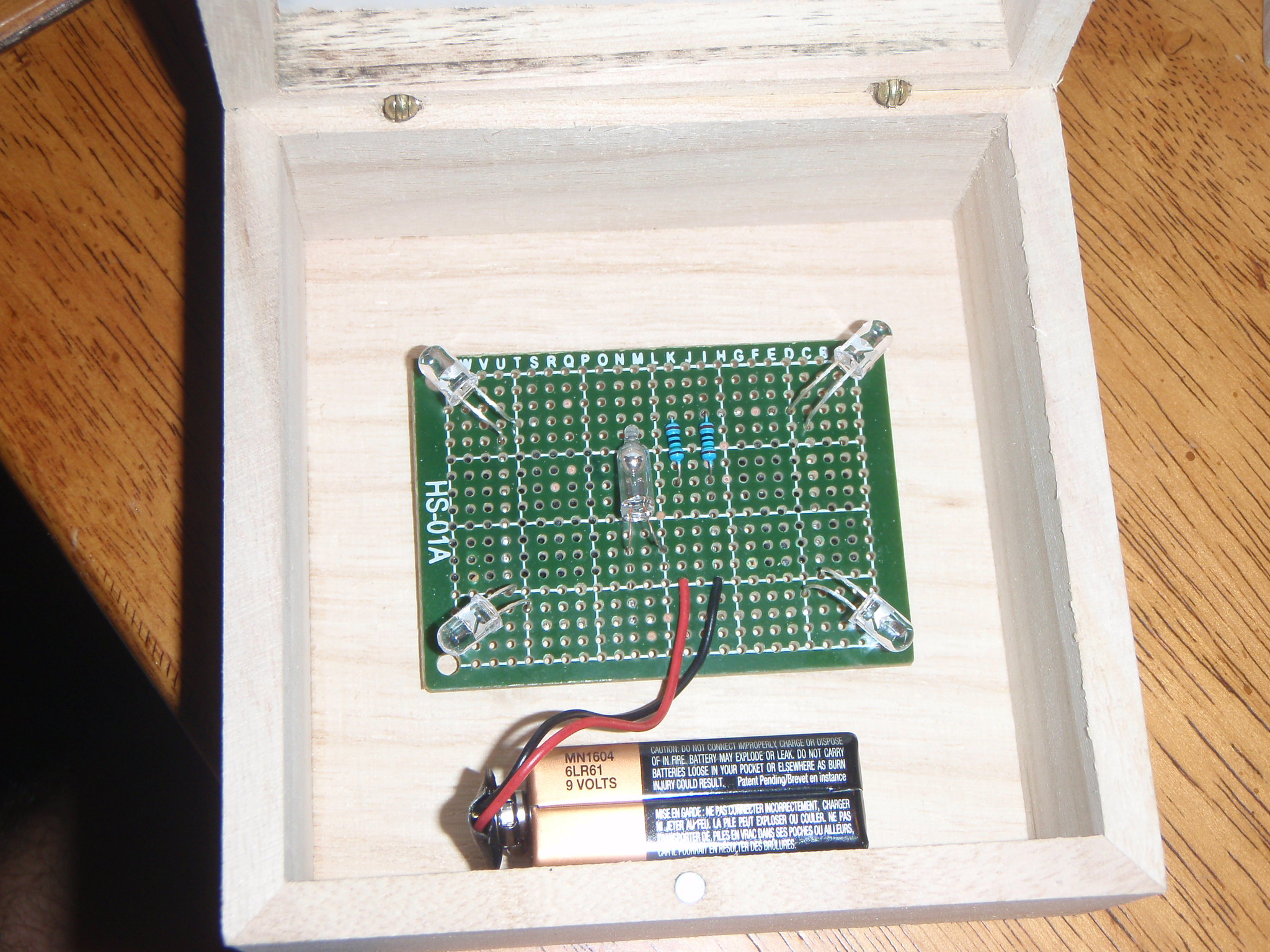 LED Tilt Light Box : 5 Steps (with Pictures) - Instructables