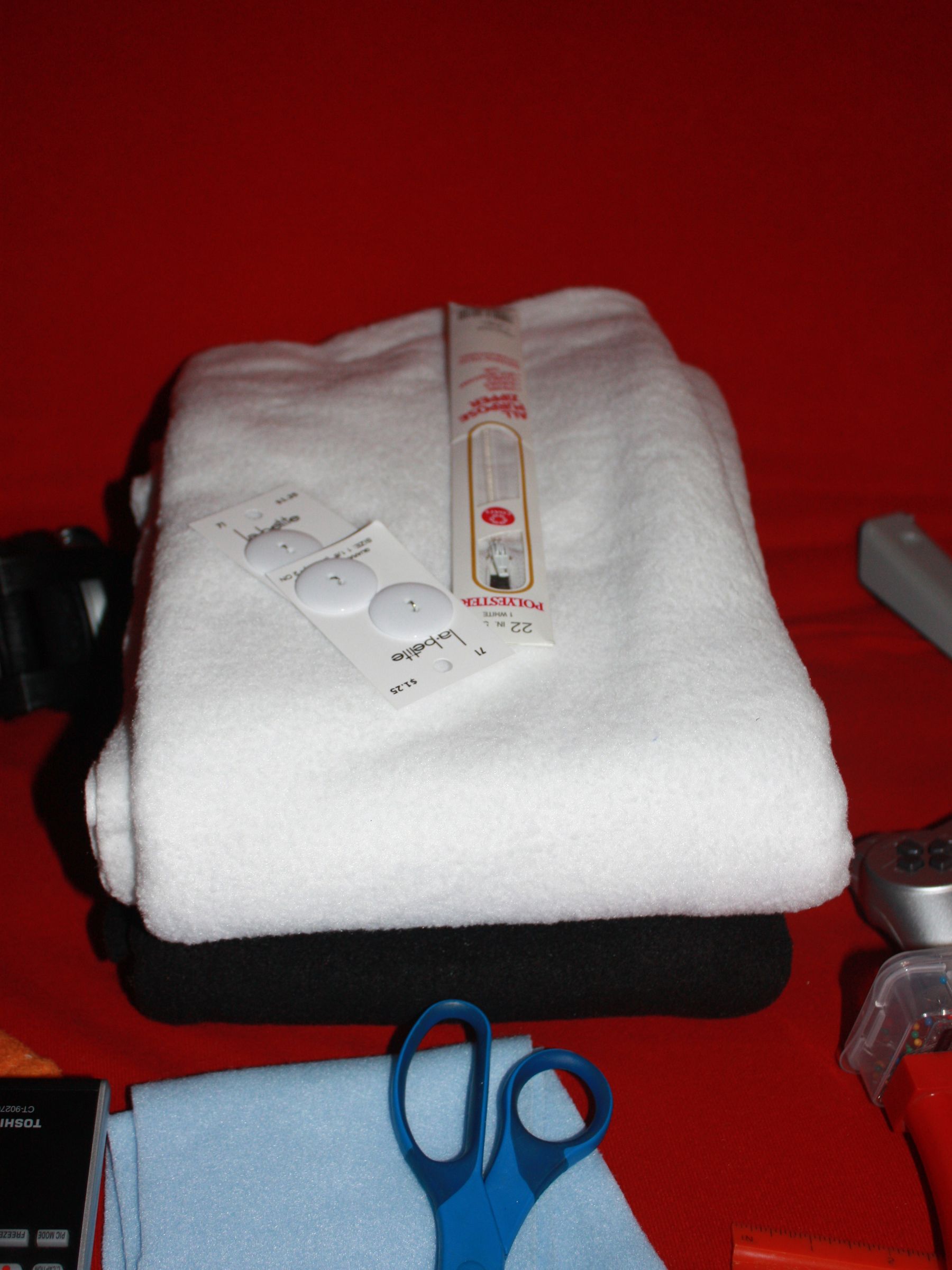 "Snuggie" Character Costume : 19 Steps (with Pictures) - Instructables