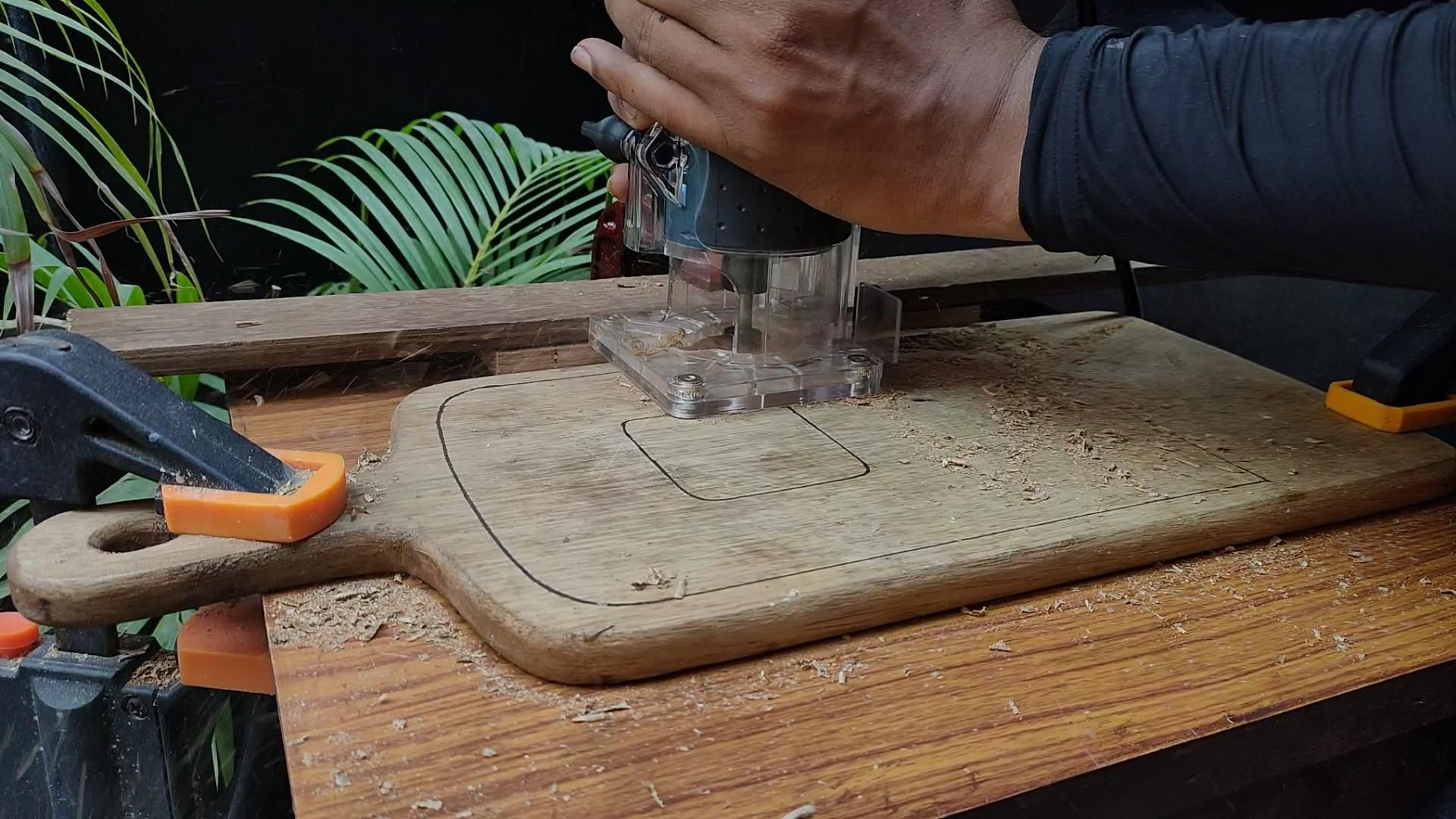 DIY Epoxy Clock: a Chopping Board Clock With a Blue Ocean! : 5 Steps ...